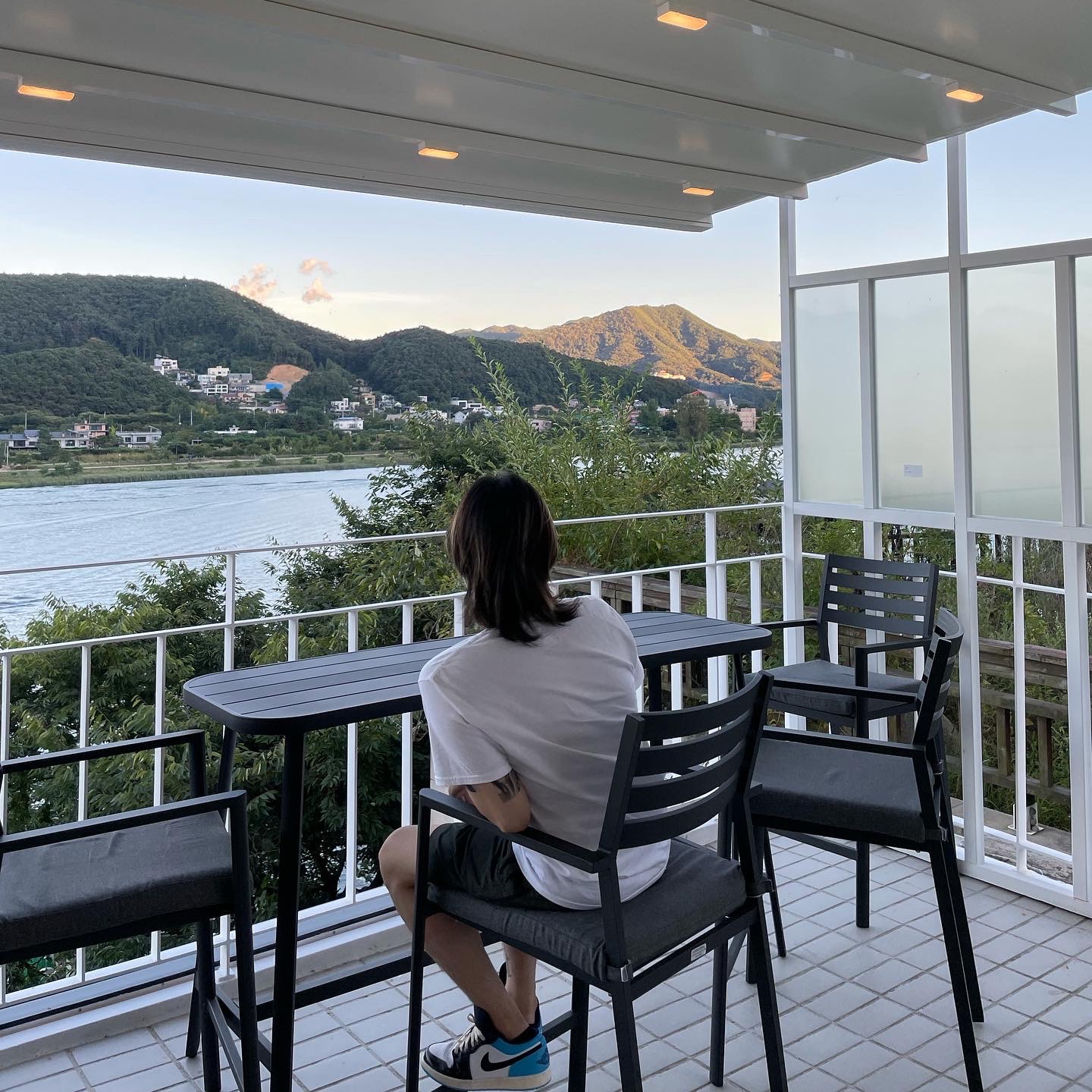 (@ehe_bum) 님의 게시물 | KREAM