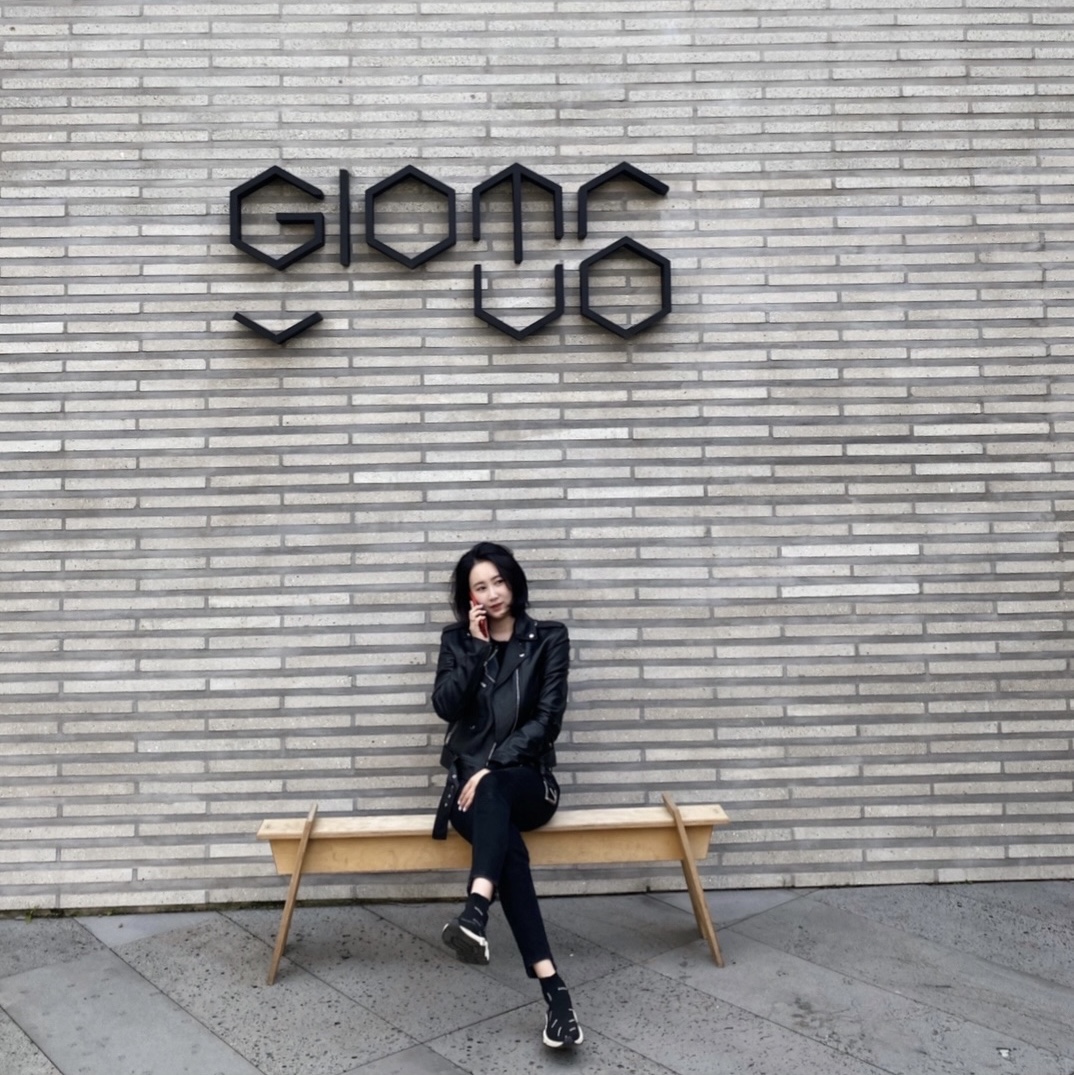 instagram : ... (@xx_moon_xx) 님의 게시물 | KREAM