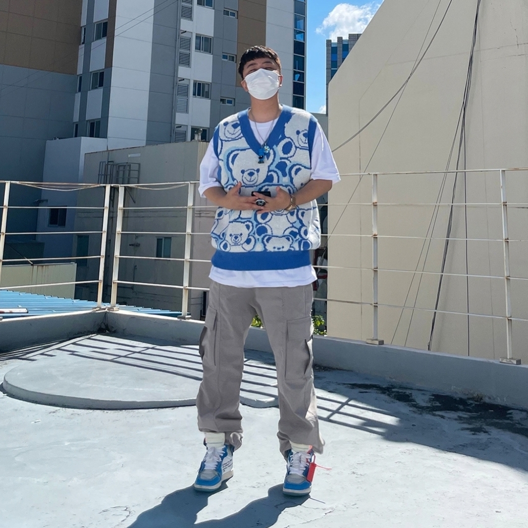 안성태 (@dkstjdxo) 님의 게시물 | KREAM