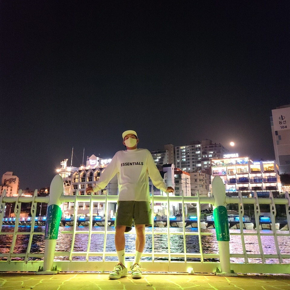 홀리듯 (@lchy2710) 님의 게시물 | KREAM