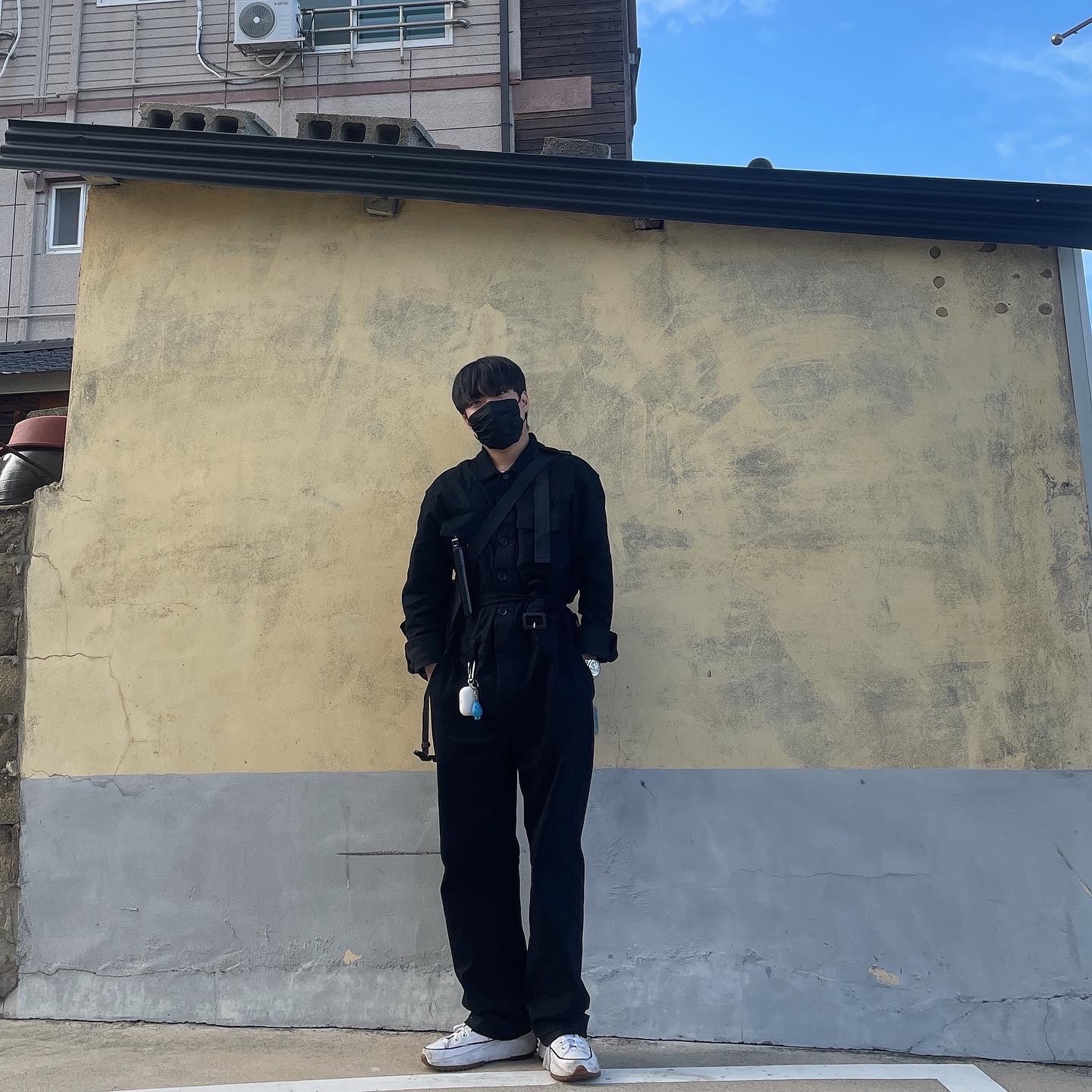 (@invade_jh) 님의 게시물 | KREAM