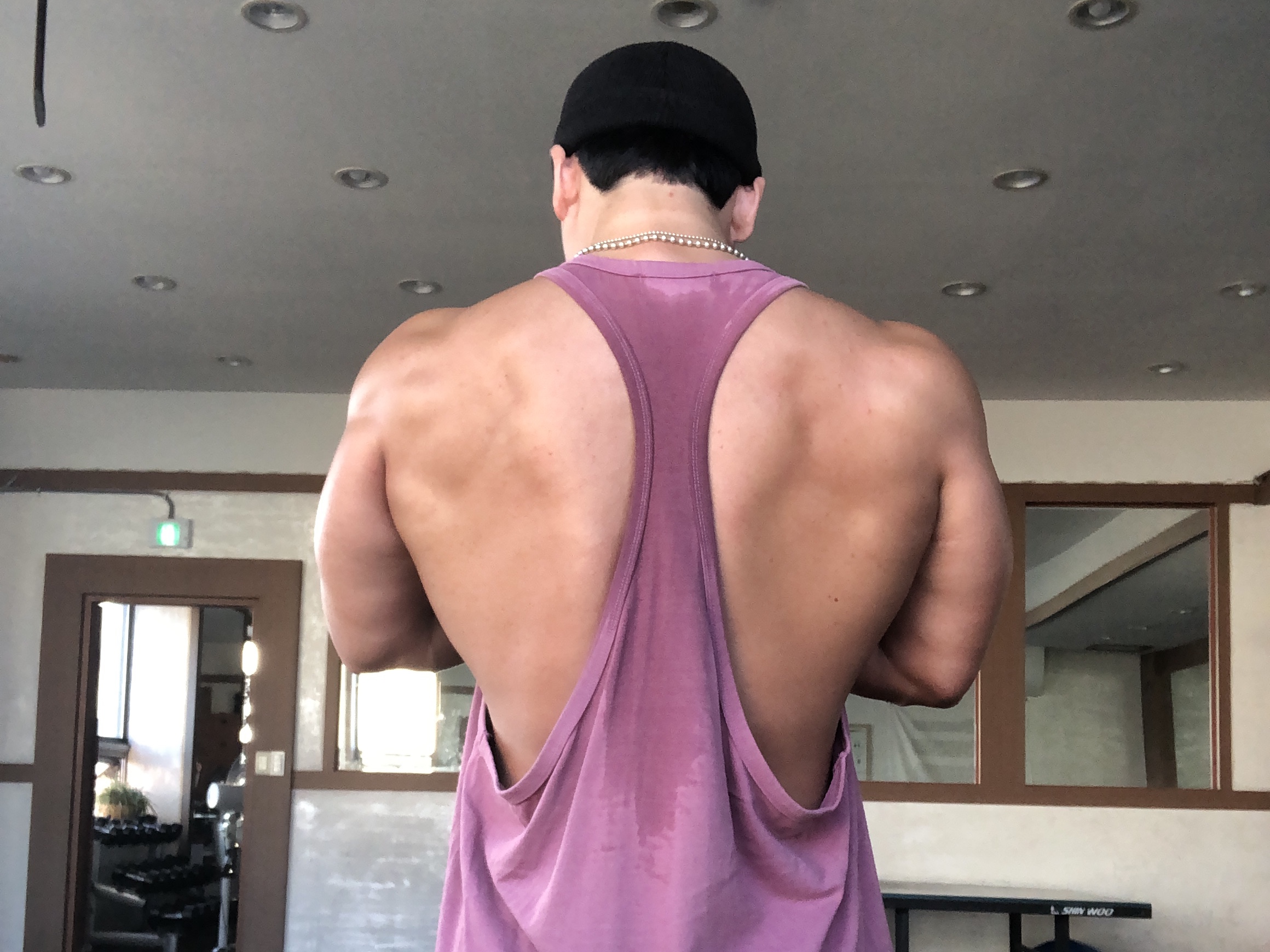 변브로 (@byunbro) 님의 게시물 | KREAM