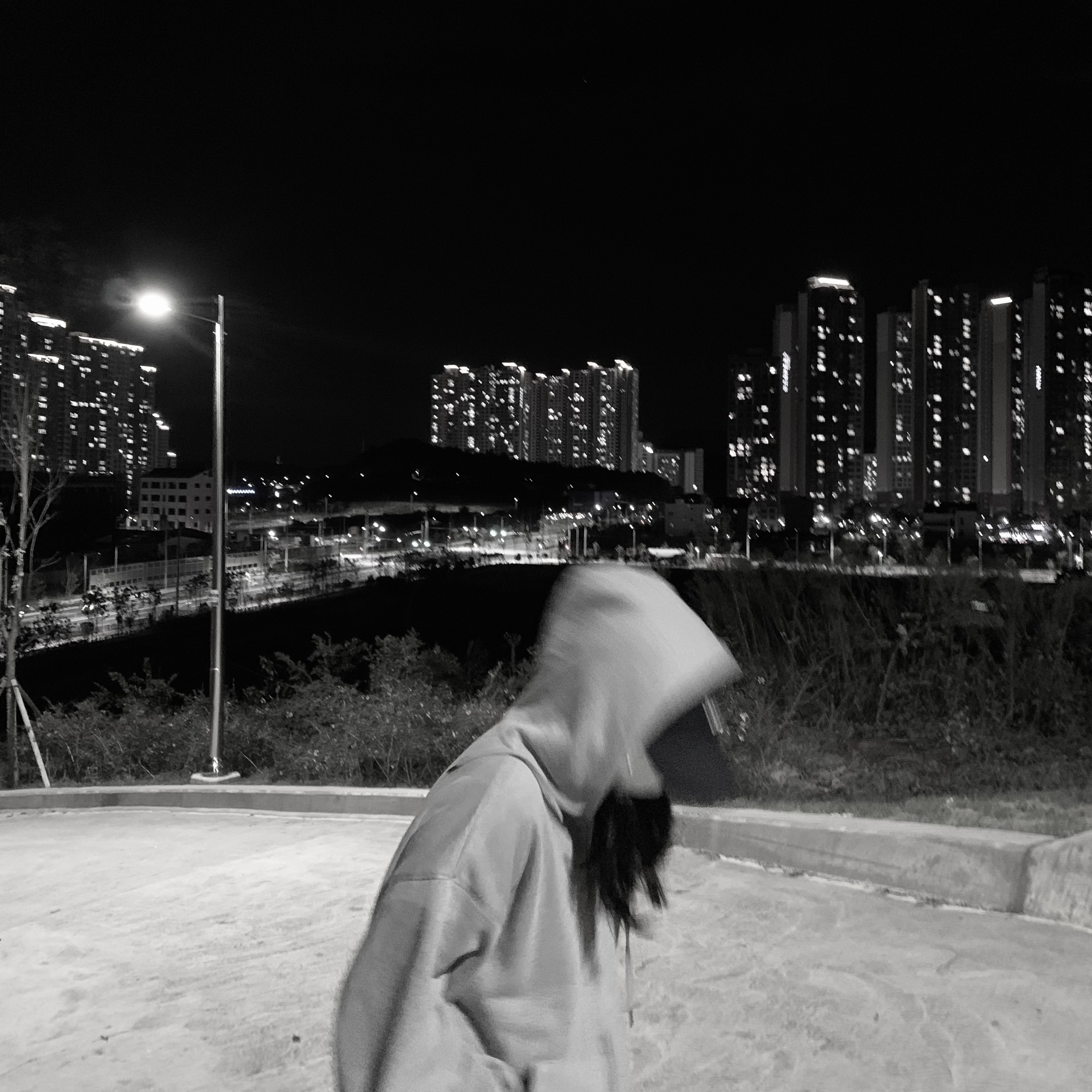 응겸스껄 (@like_gyum) 님의 게시물 | KREAM