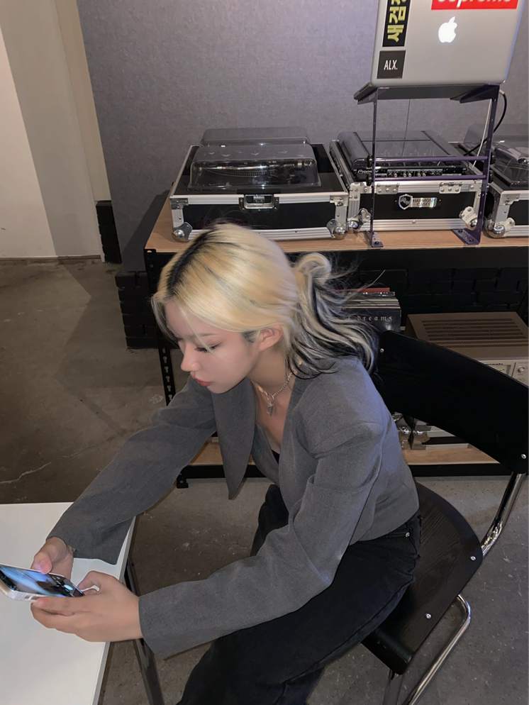 재히 (@_1nfanta_) 님의 게시물 | KREAM