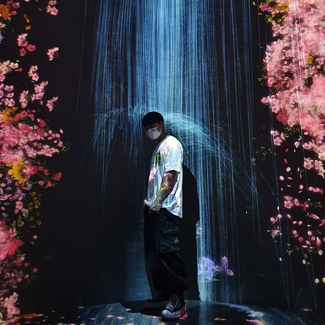 d_loop (@d_loop) 님의 게시물 | KREAM