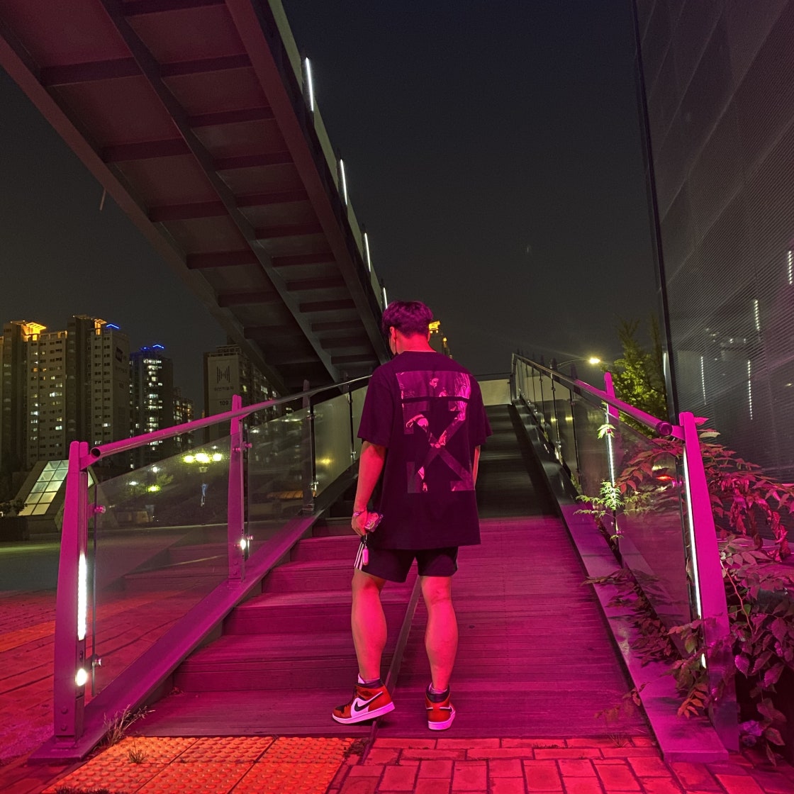 d_loop (@d_loop) 님의 게시물 | KREAM