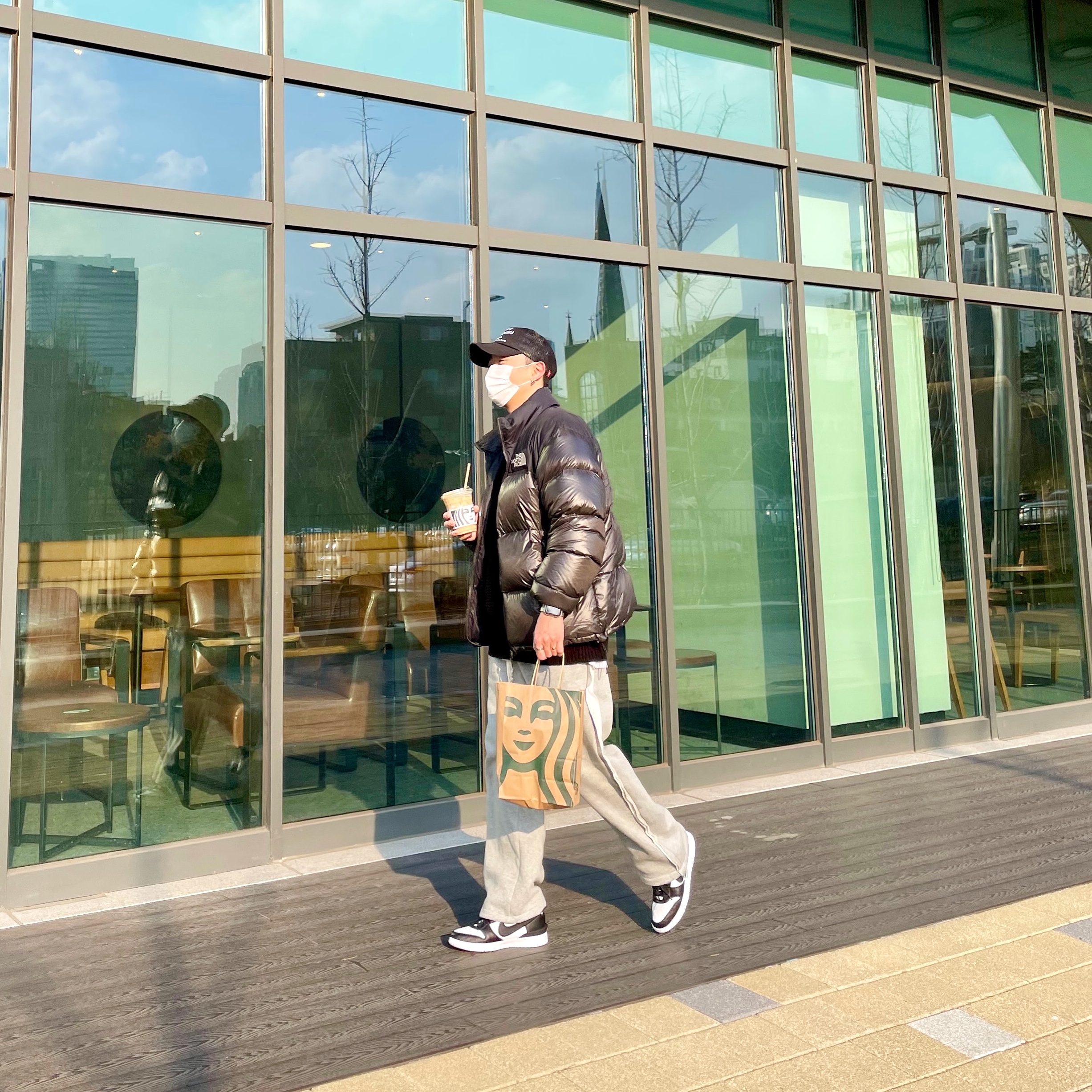 서비 (@hee_seop) 님의 게시물 | KREAM