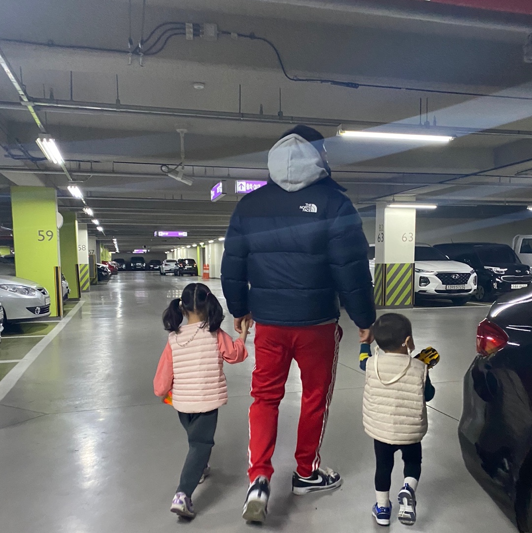 의현조 (@joy_hyun) 님의 게시물 | KREAM