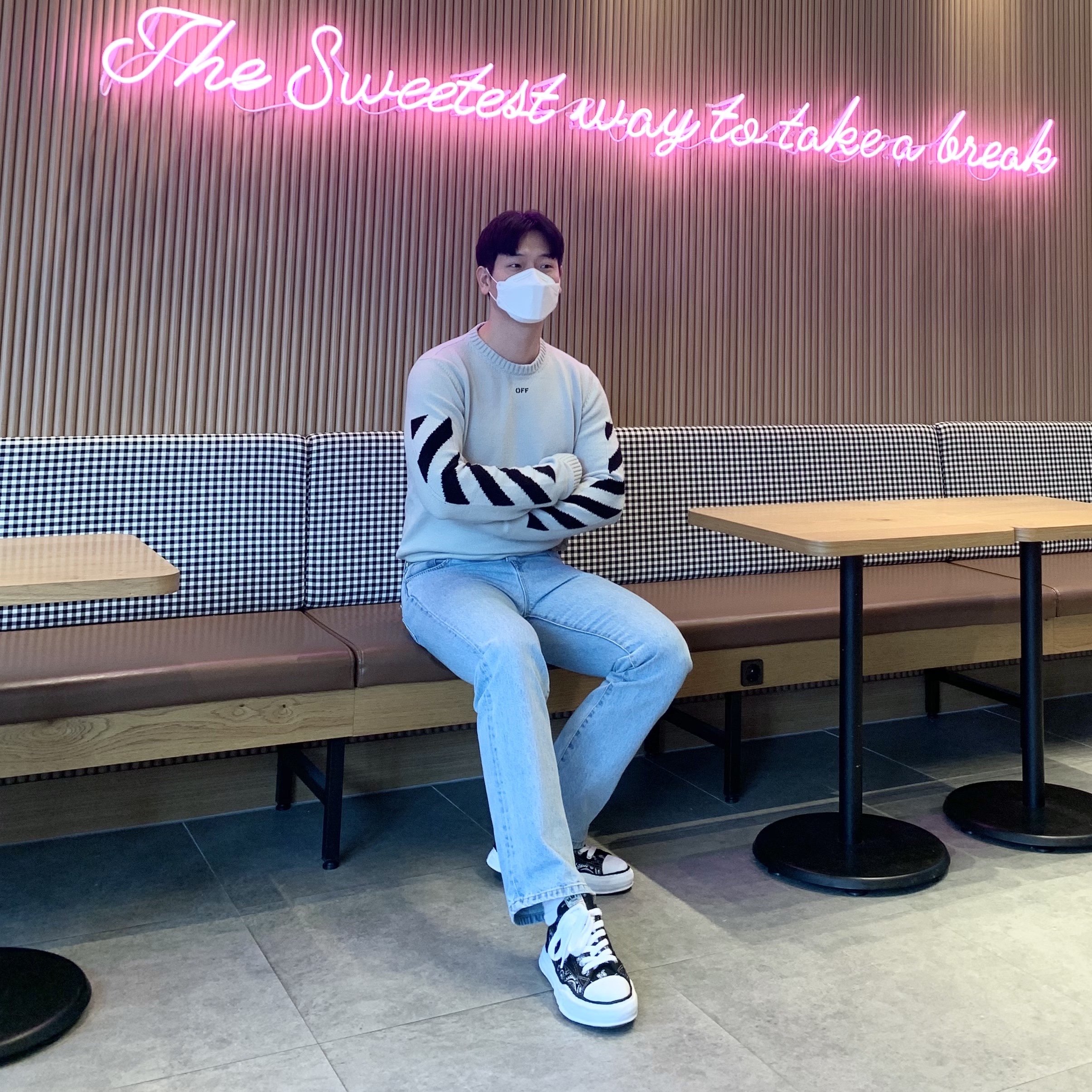 우팔 (@wooo8) 님의 게시물 | KREAM