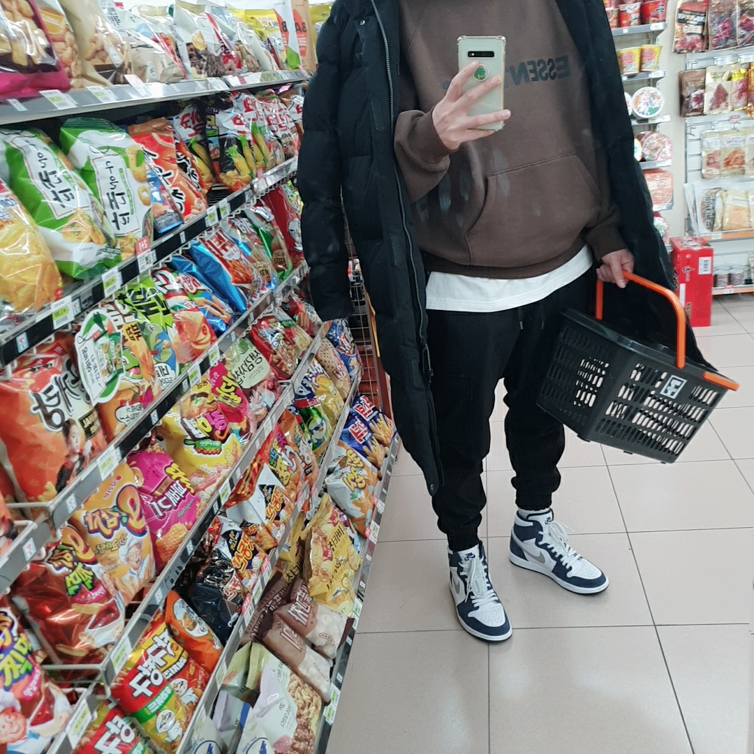 EungGyu Kim (@epoxy) 님의 게시물 | KREAM