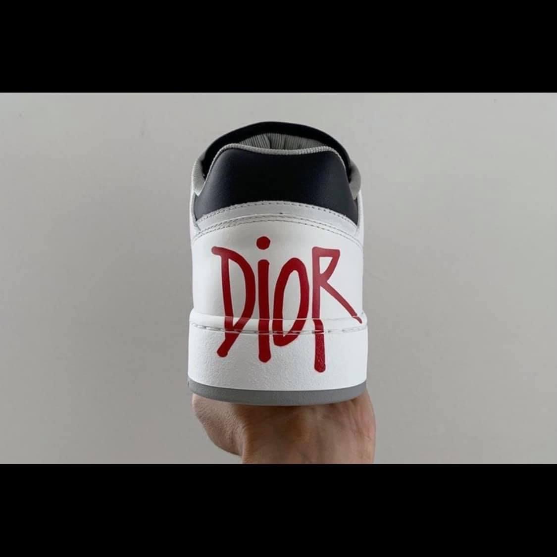 리레이스 (@rerace) 님의 게시물 | KREAM