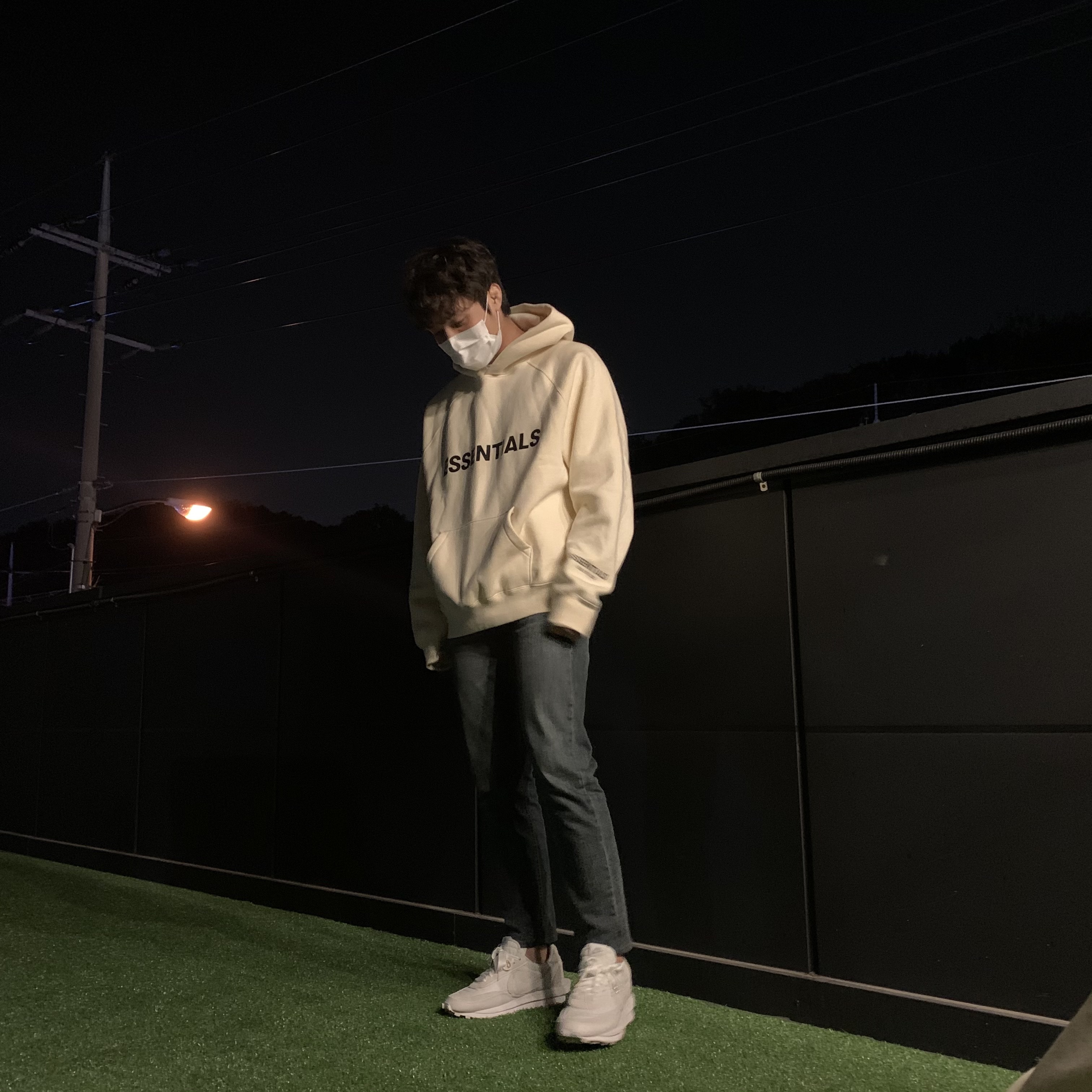 완 (@s.wna) 님의 게시물 | KREAM