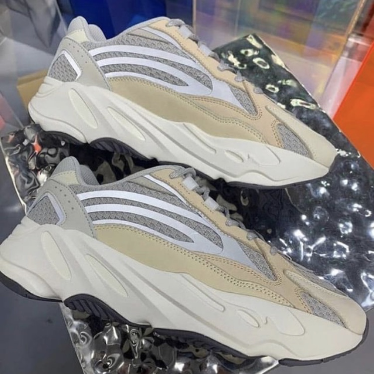 instagram : ... (@250_mm) 님의 게시물 | KREAM