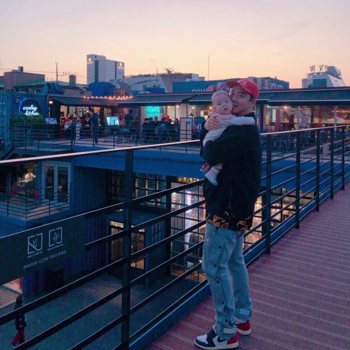 김현준 (@kkjun0817) 님의 게시물 | KREAM