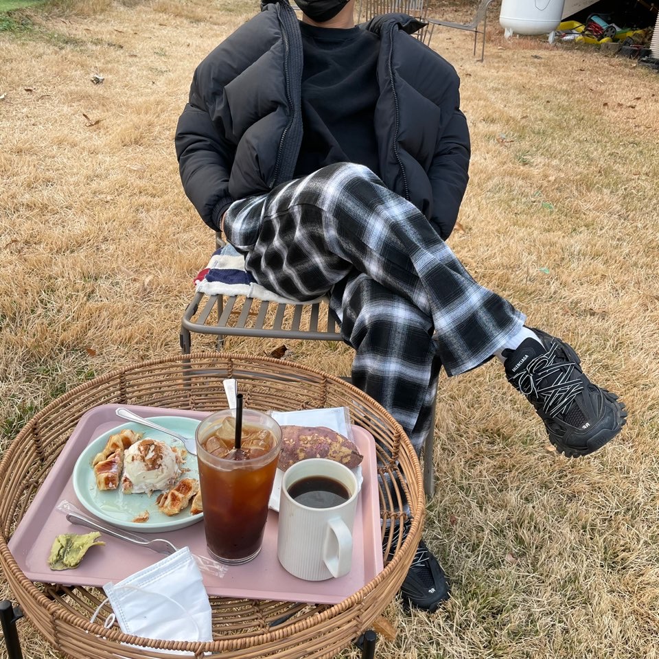 정창용 (@jjj_yong_) 님의 게시물 | KREAM