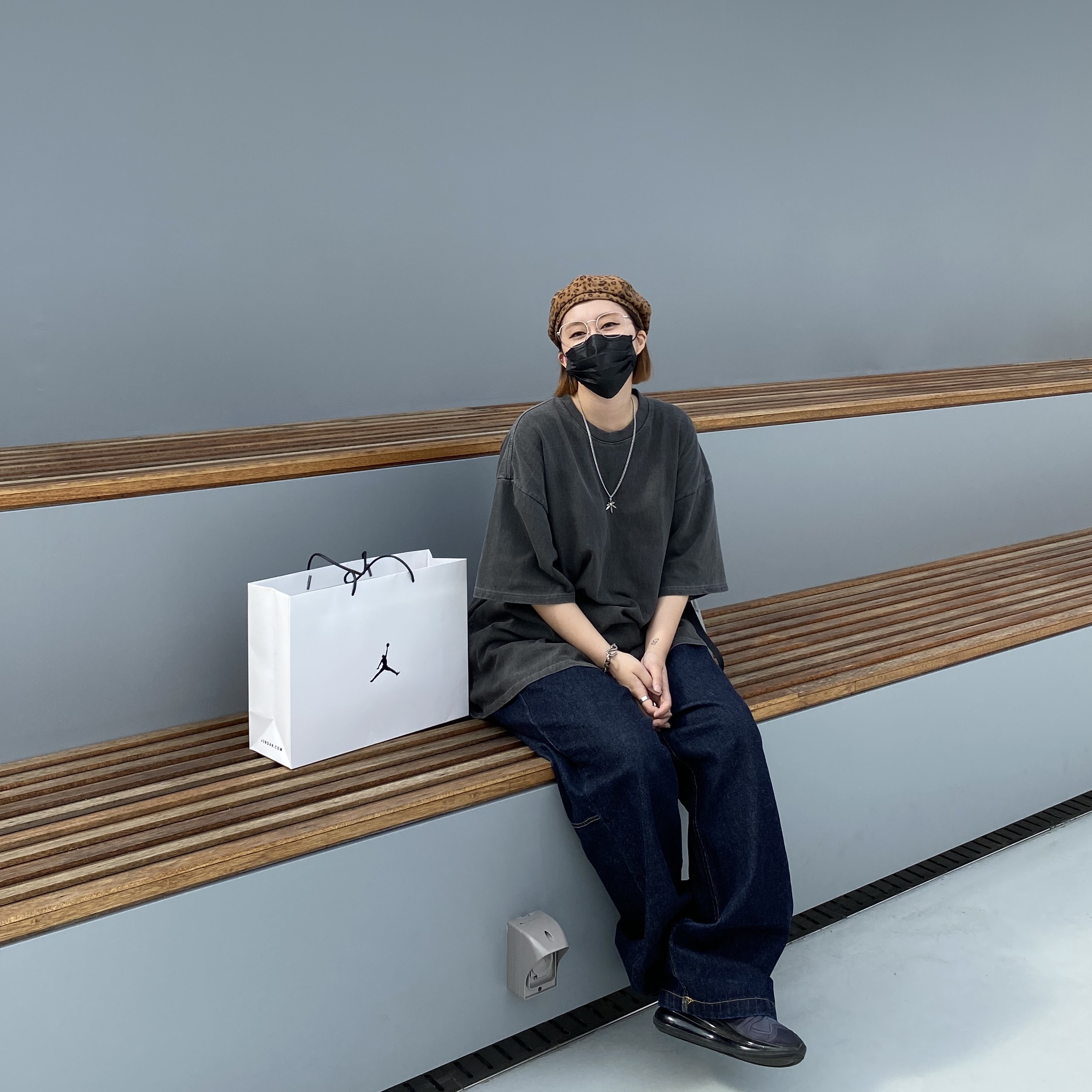 윰 (@yooooooooooomi) 님의 게시물 | KREAM