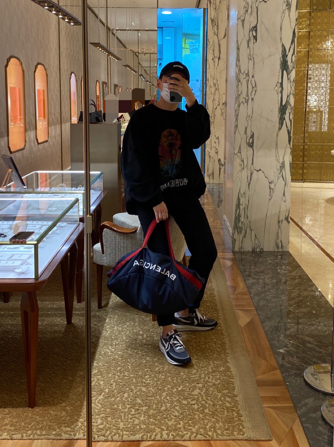 insta : @_so... (@soybeen) 님의 게시물 | KREAM