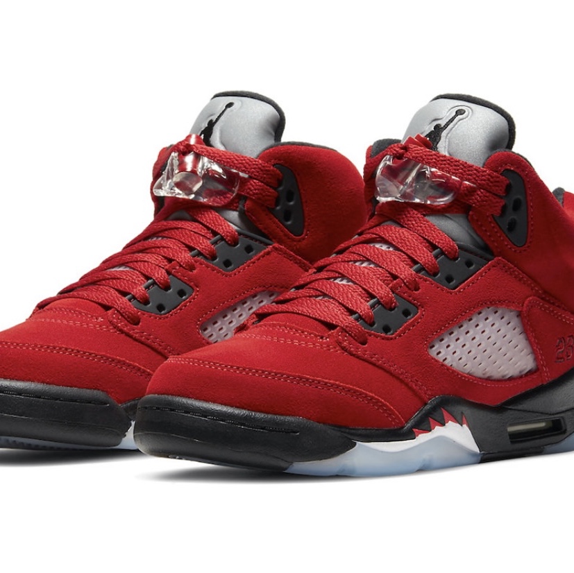 리레이스 (@rerace) 님의 게시물 | KREAM