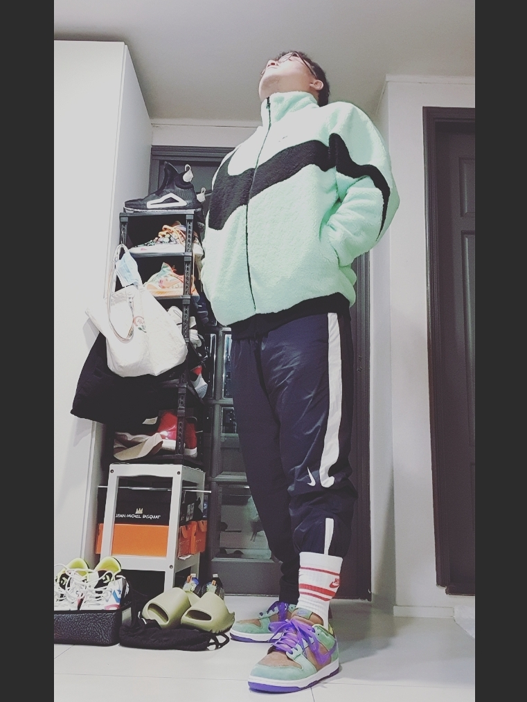 럽디베베 (@dooho14) 님의 게시물 | KREAM