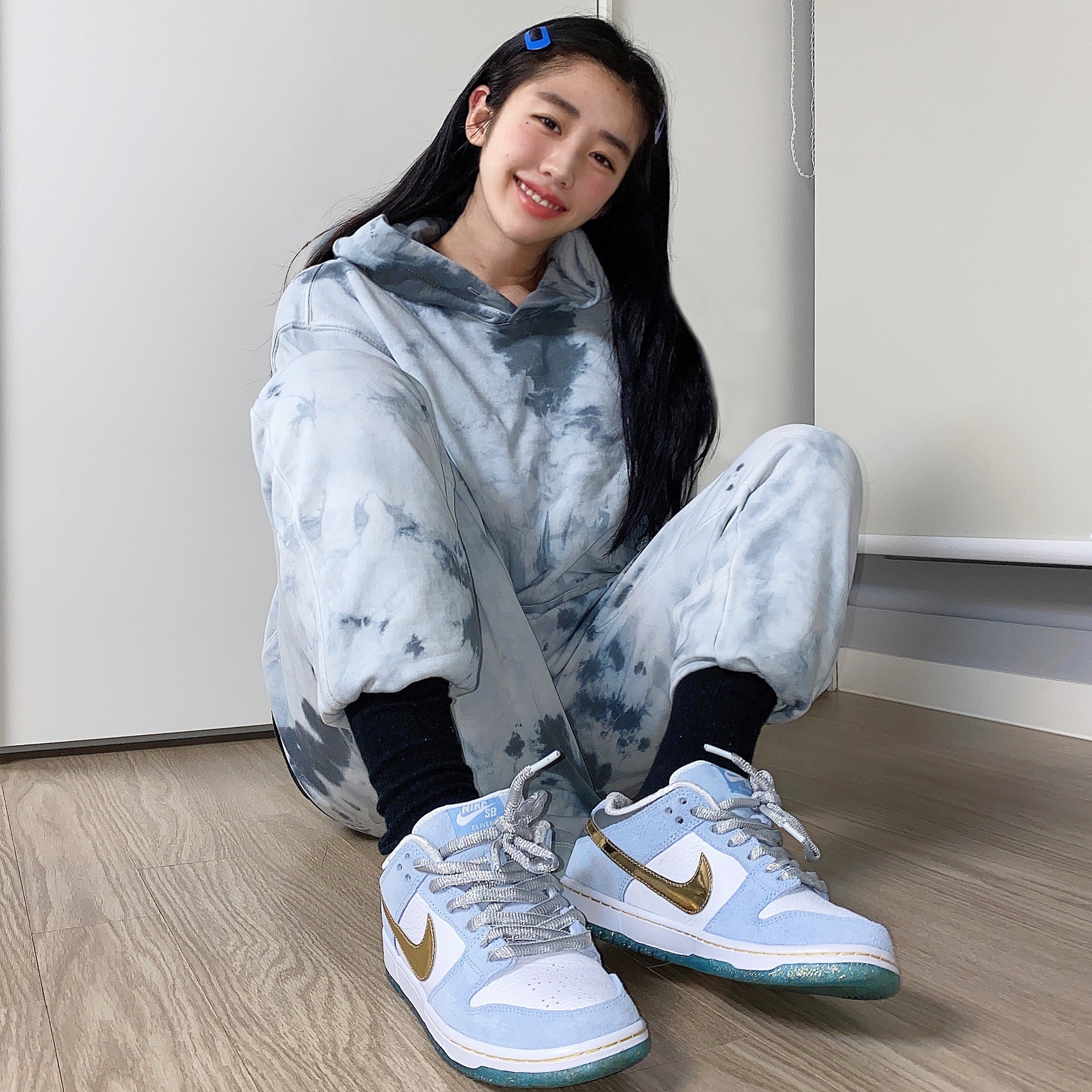 미소얌 (@smizez) 님의 게시물 | KREAM