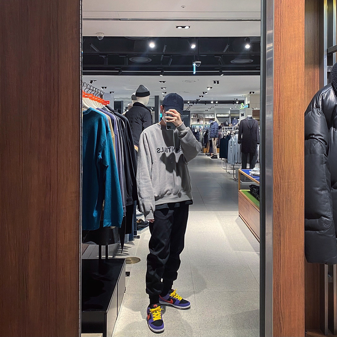 (@iidllee) 님의 게시물 | KREAM