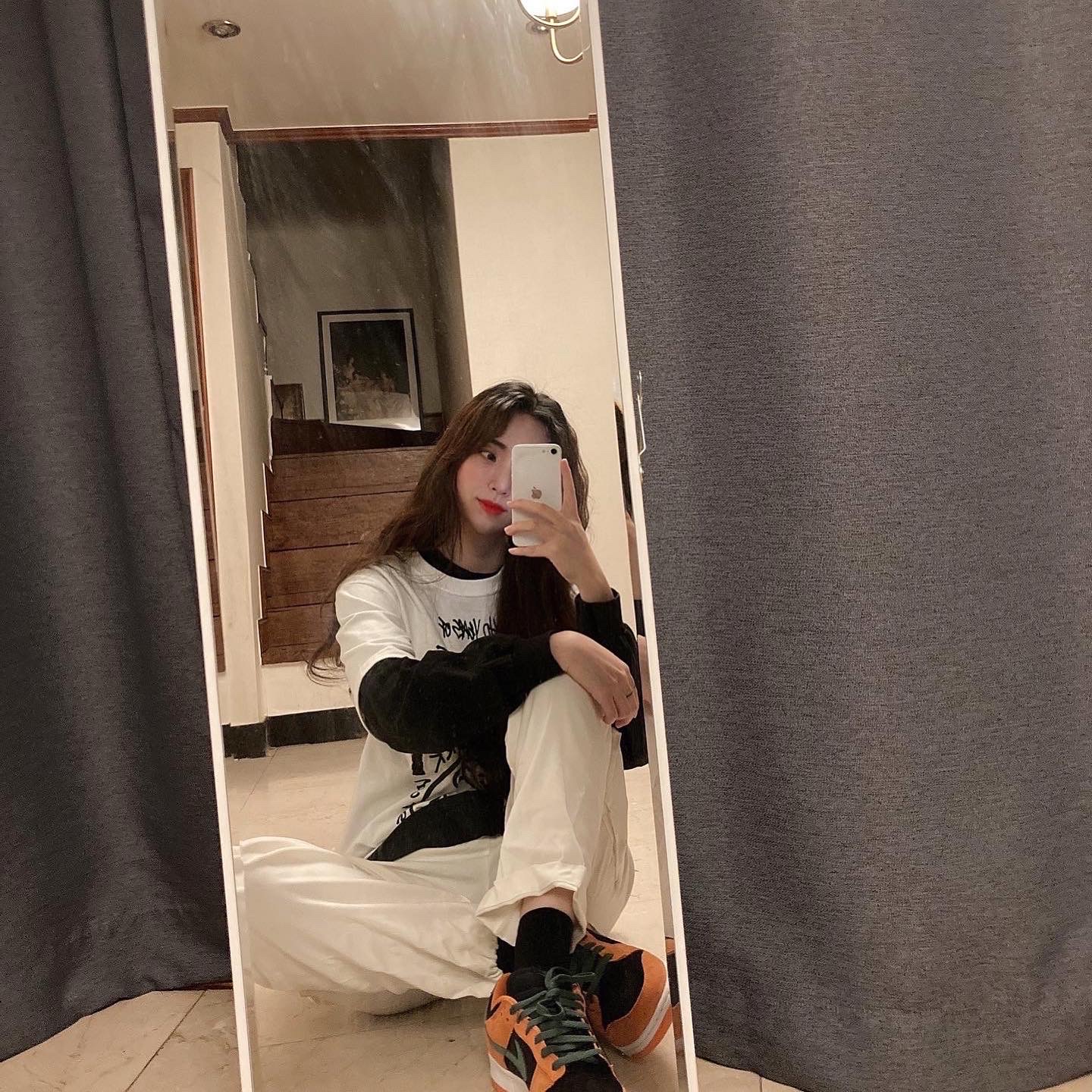 yoon_stayluv (@yoon_stayluv) 님의 게시물 | KREAM