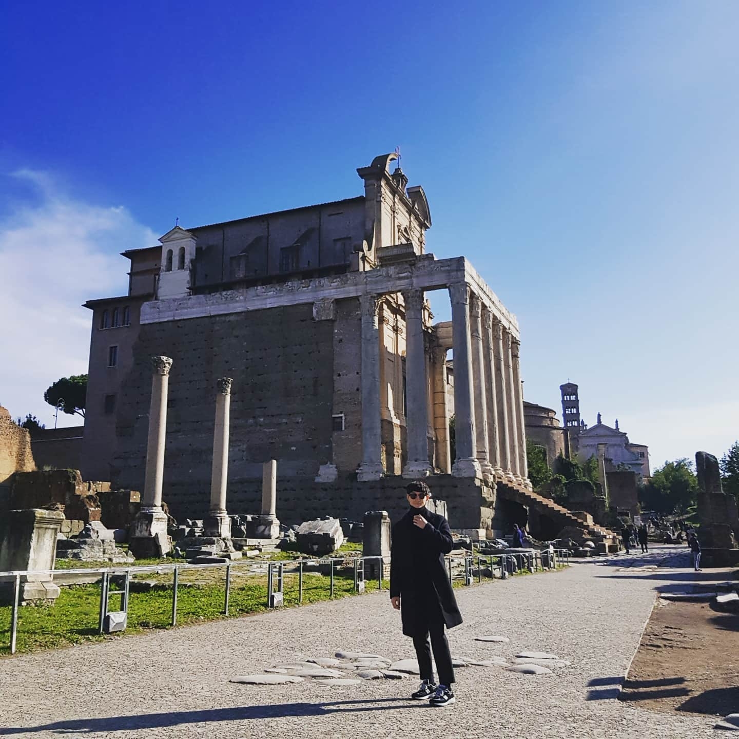 HEE (@heeeee) 님의 게시물 | KREAM