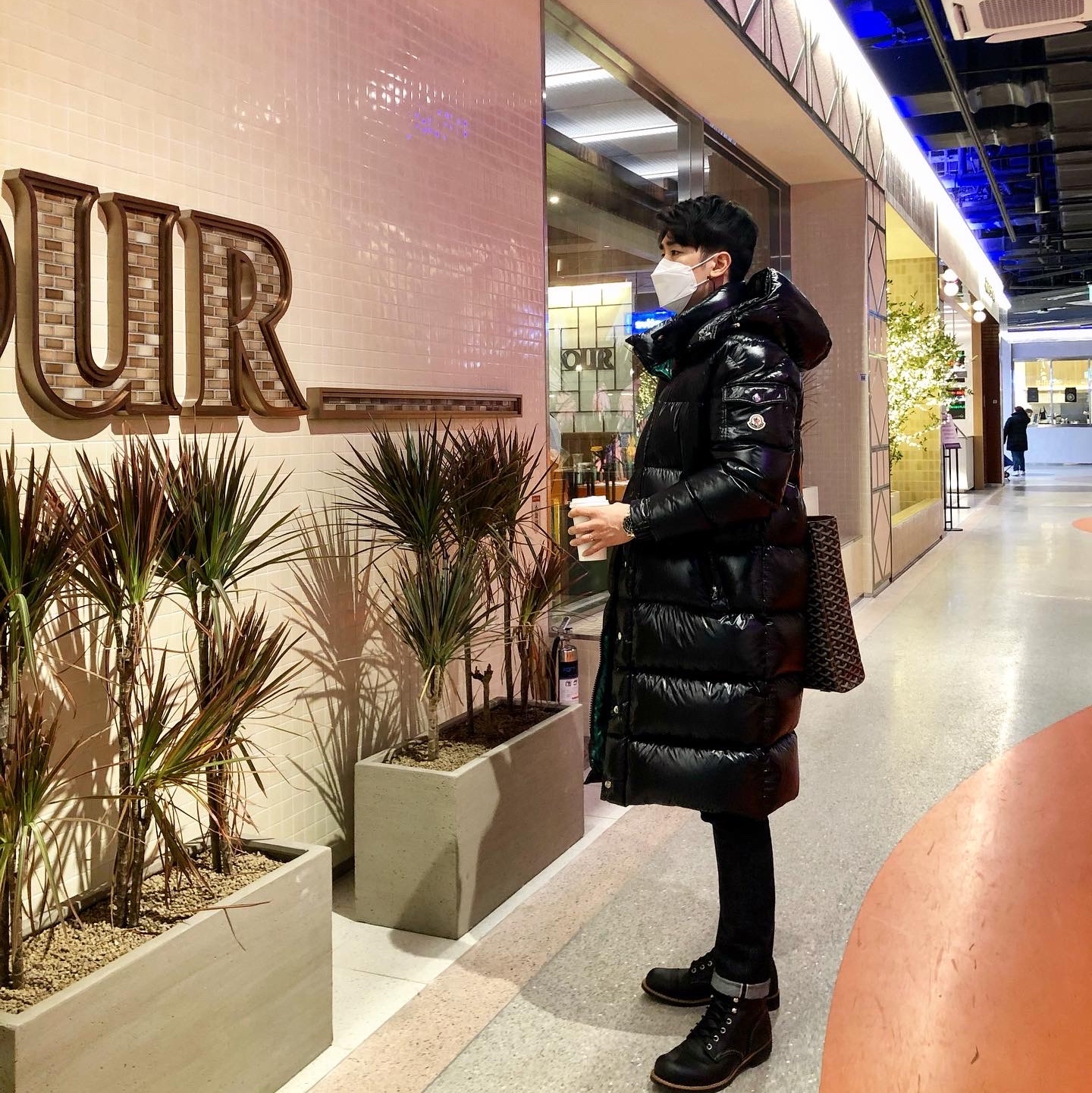 river ji (@river_ji) 님의 게시물 | KREAM