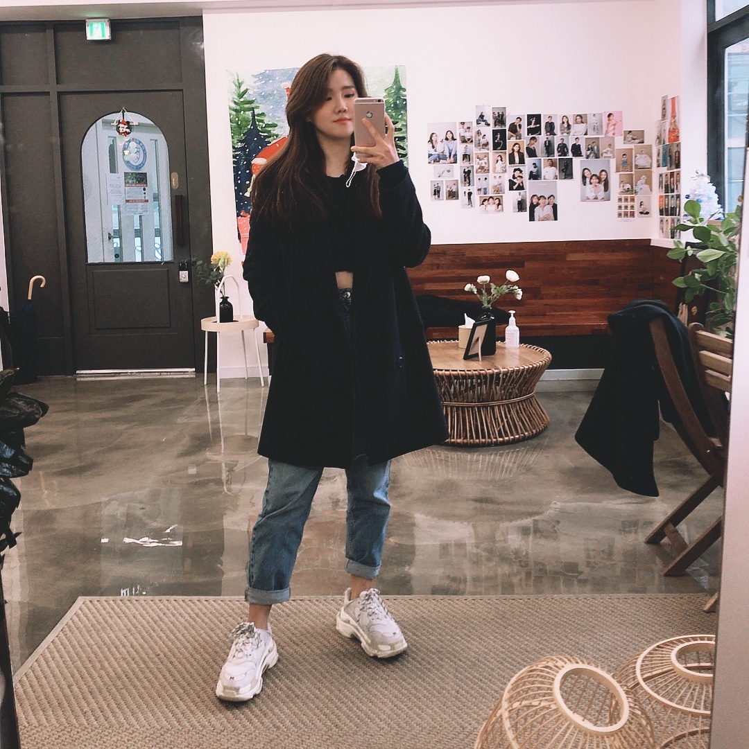 윤블 (@deb_lee) 님의 게시물 | KREAM