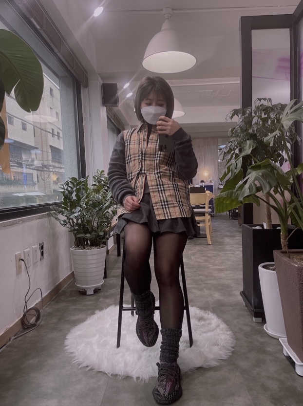 instagram: r... (@yu6572) 님의 게시물 | KREAM