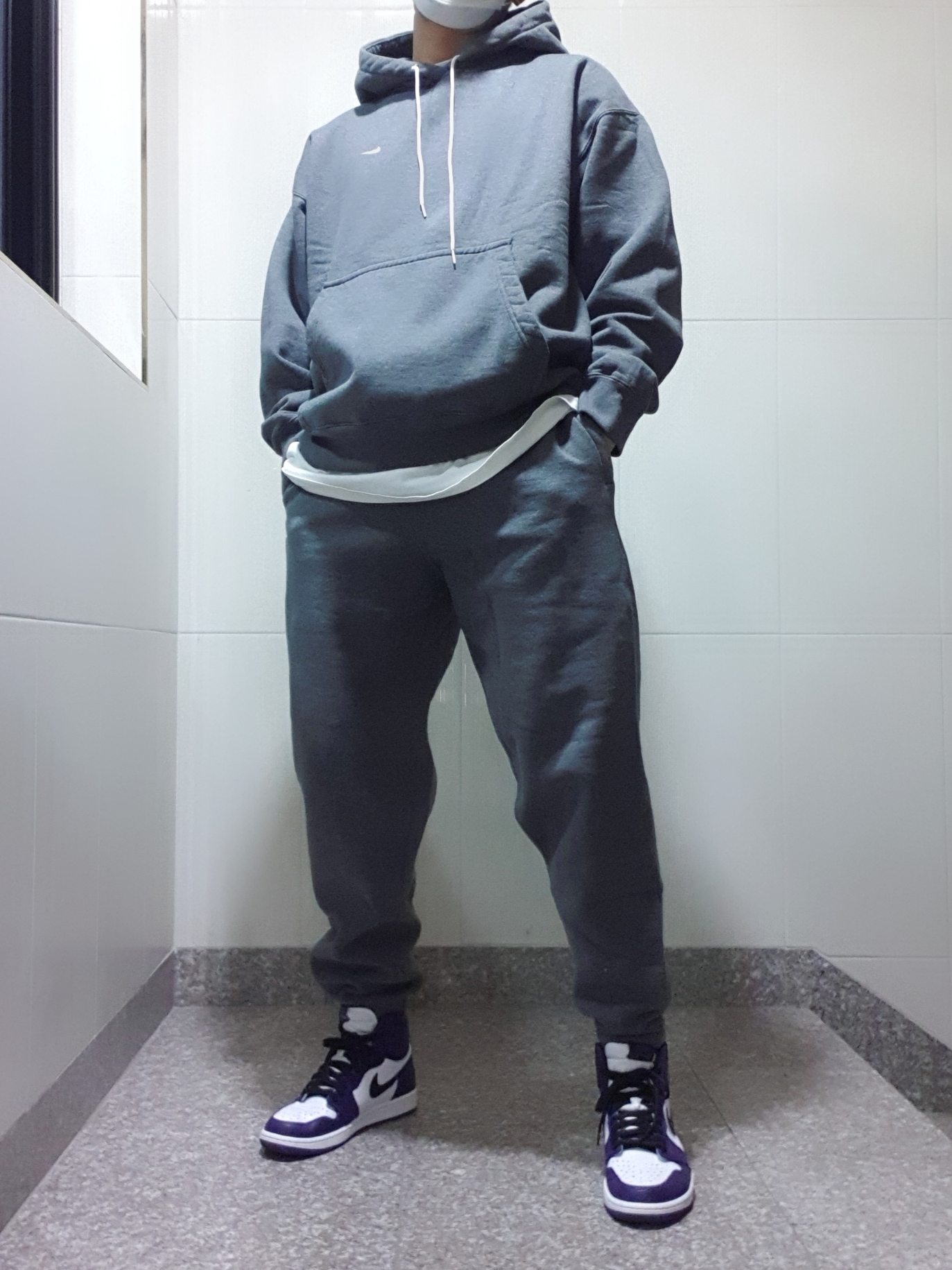 꺼낸다 (@k1m_0j) 님의 게시물 | KREAM