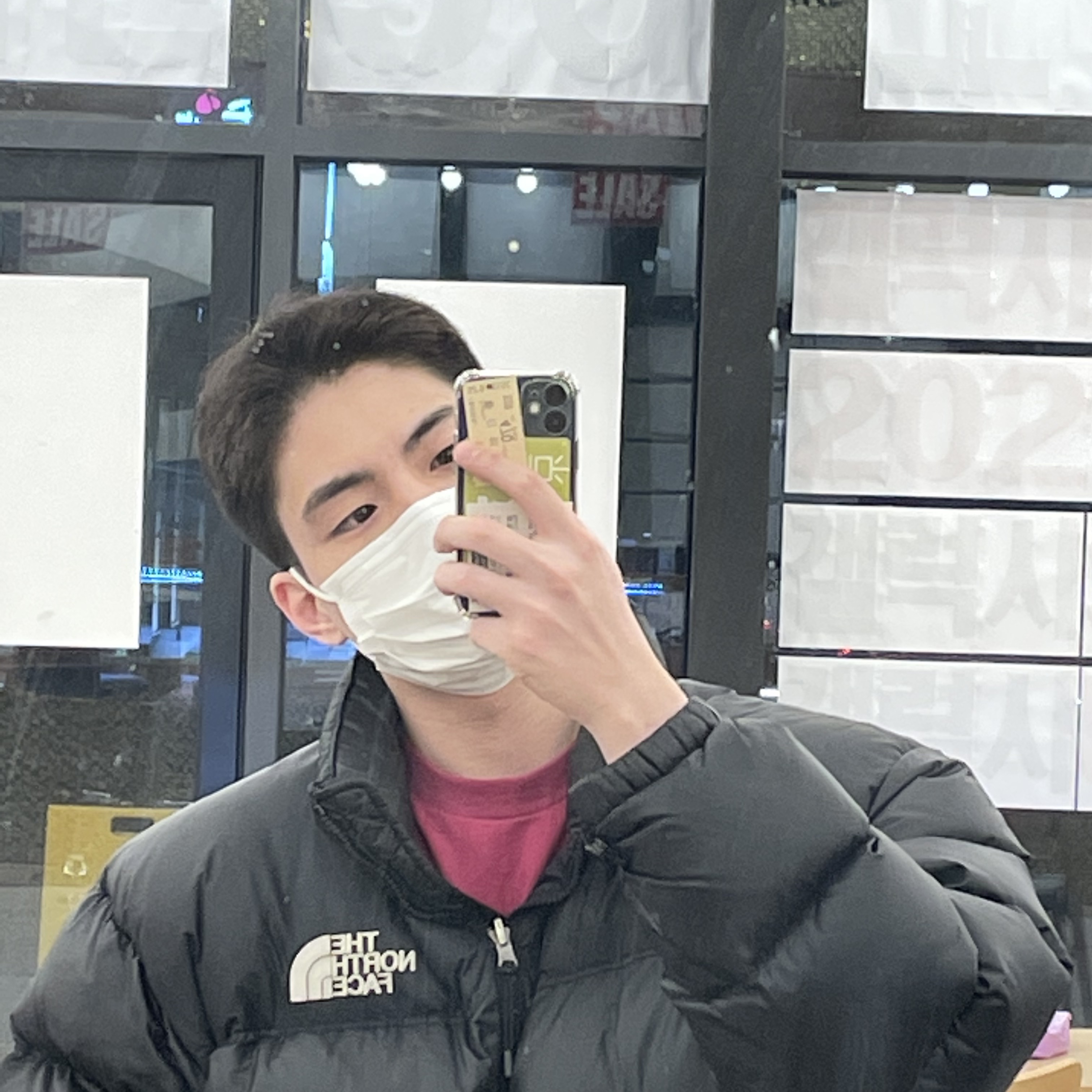 문수 (@moonsu) 님의 게시물 | KREAM