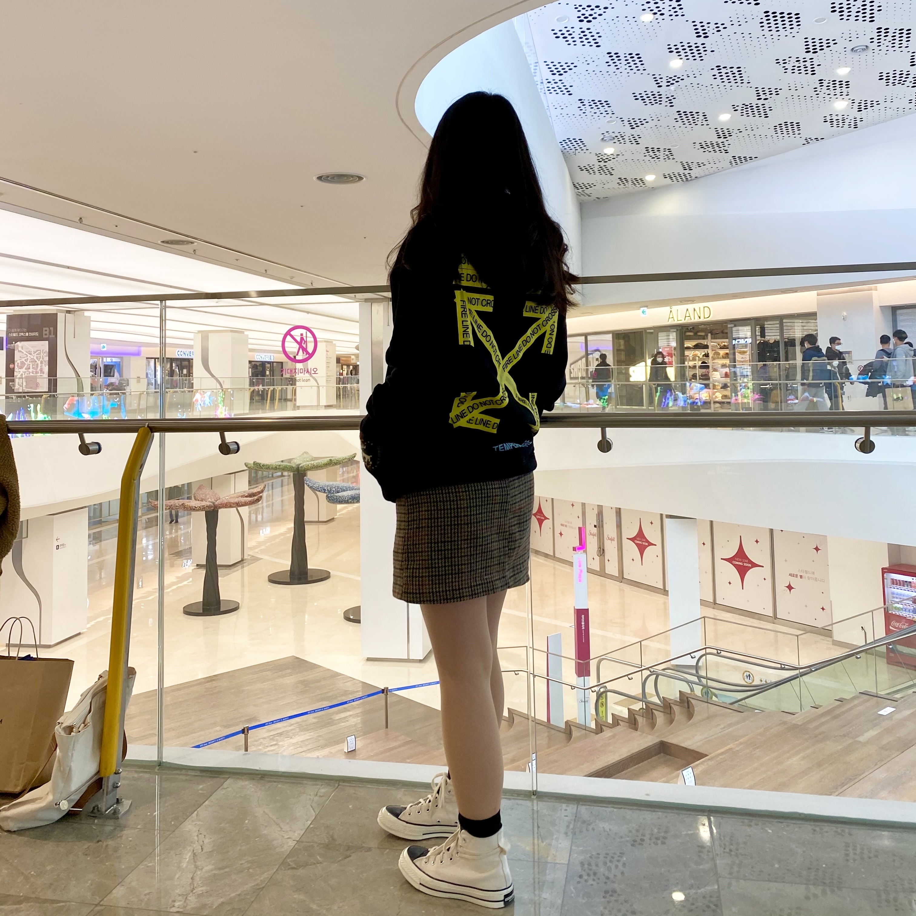 좌🐥 (@ju_ah) 님의 게시물 | KREAM