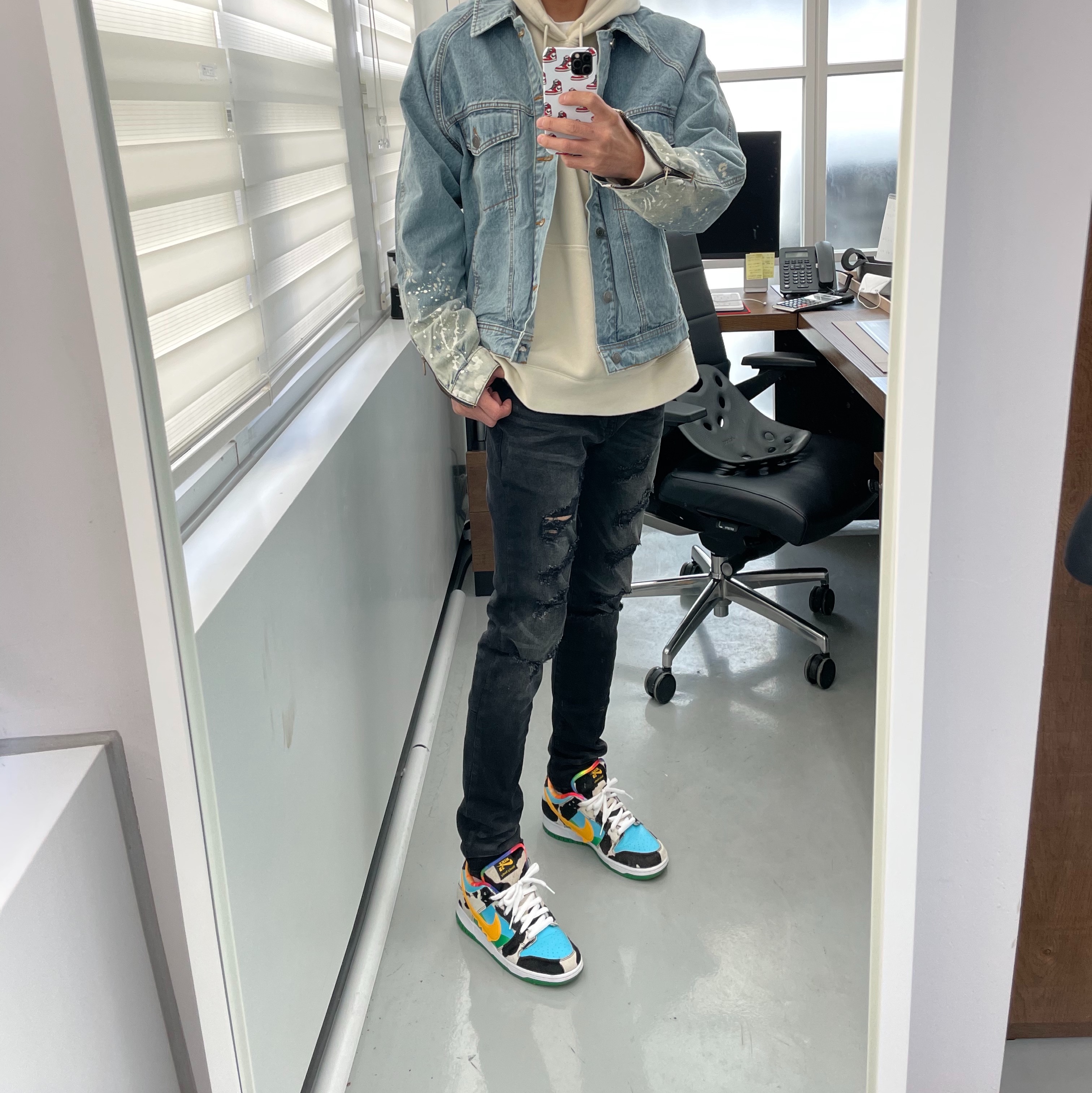 제란 (@zerran) 님의 게시물 | KREAM