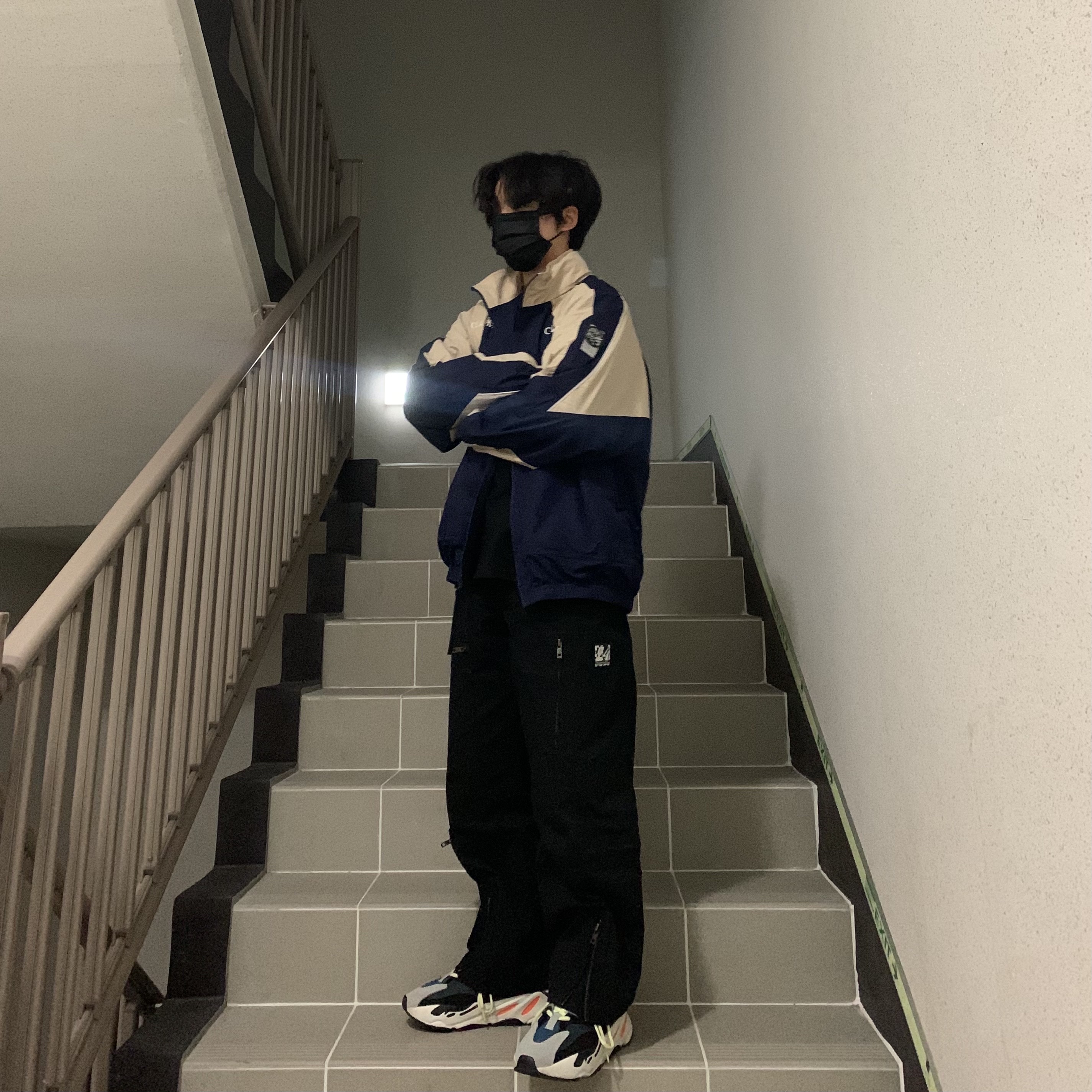 알랑방구 (@y0eaj6un) 님의 게시물 | KREAM