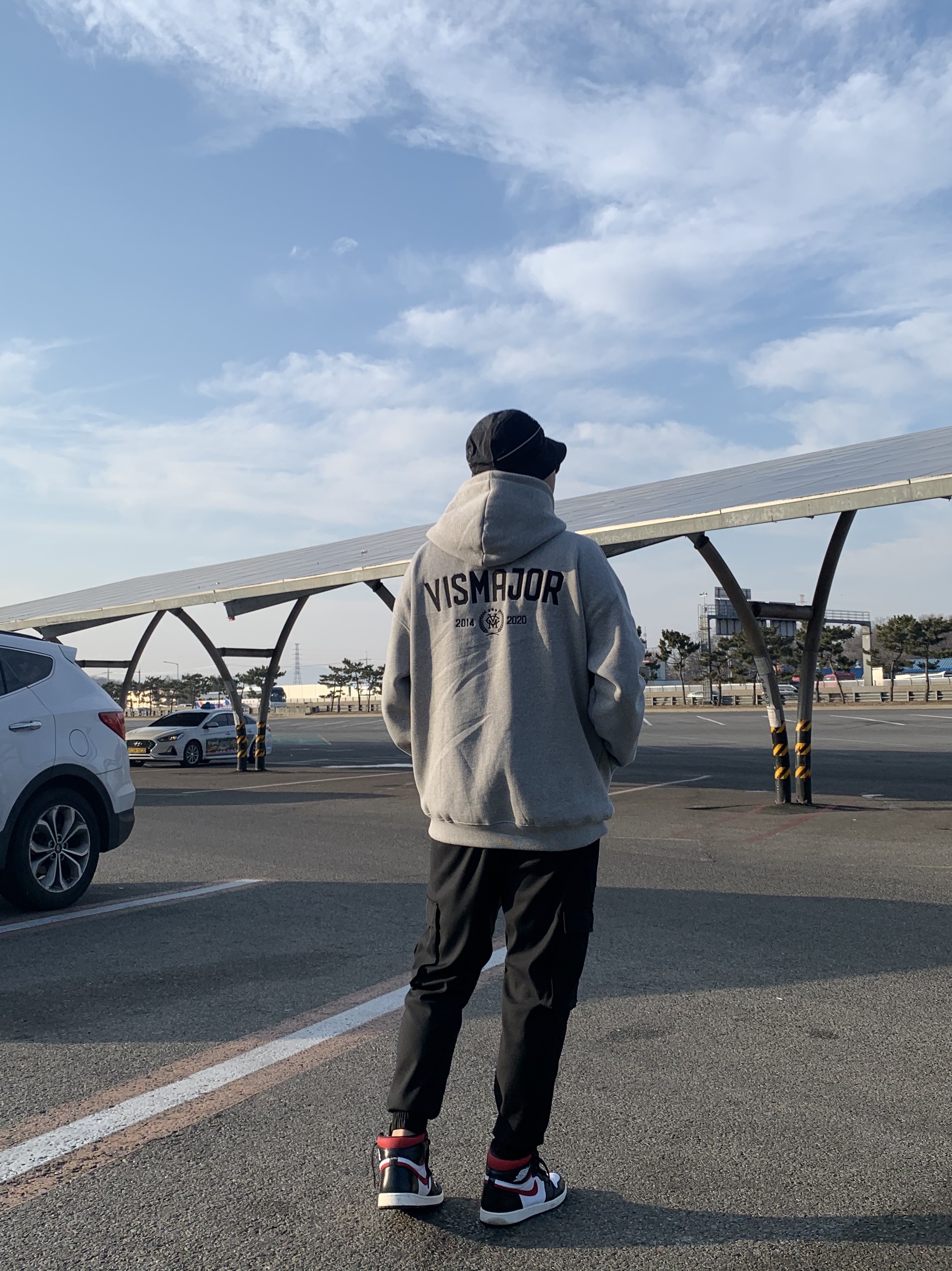 (@_jm.187) 님의 게시물 | KREAM