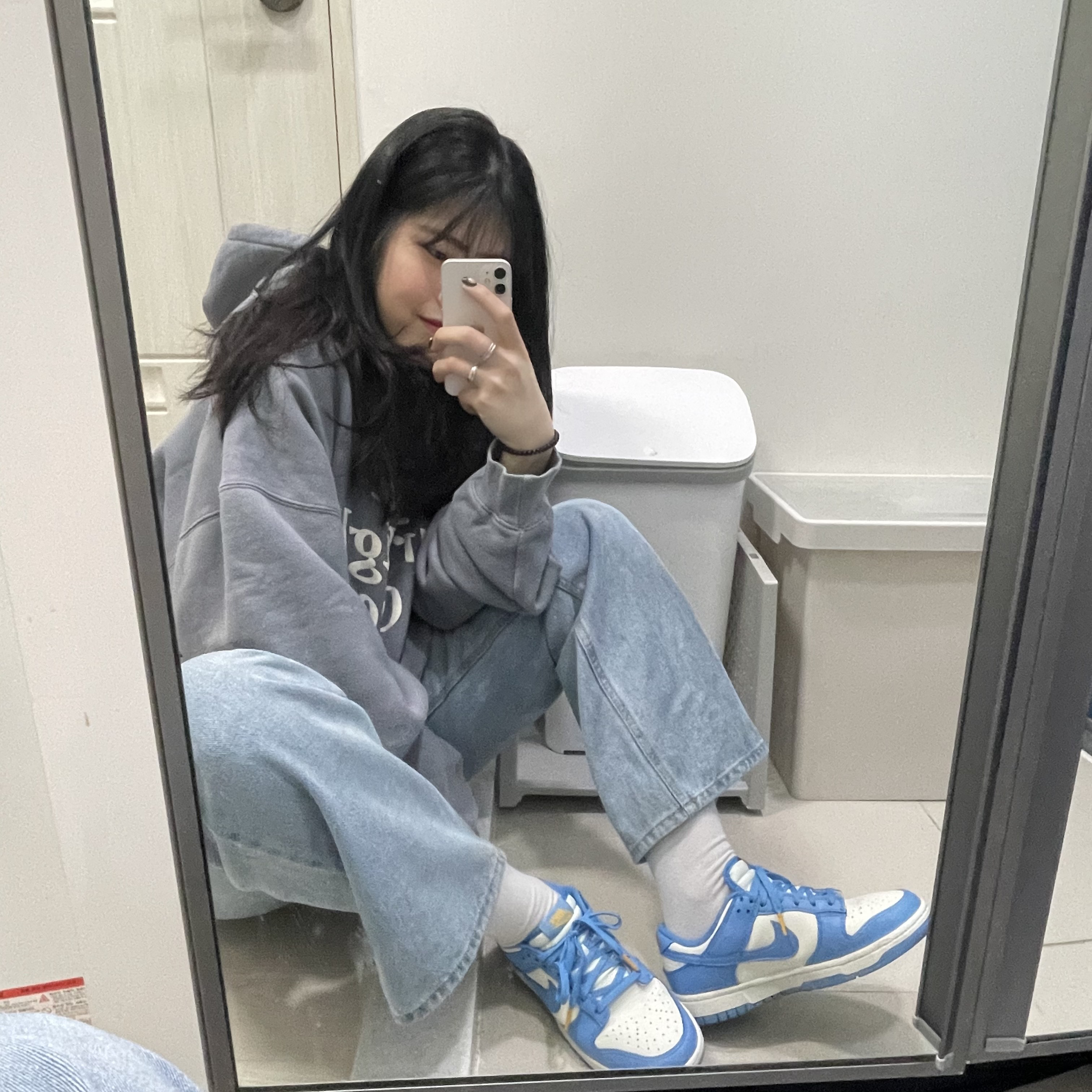 인정 (@admit) 님의 게시물 | KREAM