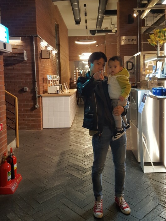 qqb2002 (@tia53v) 님의 게시물 | KREAM