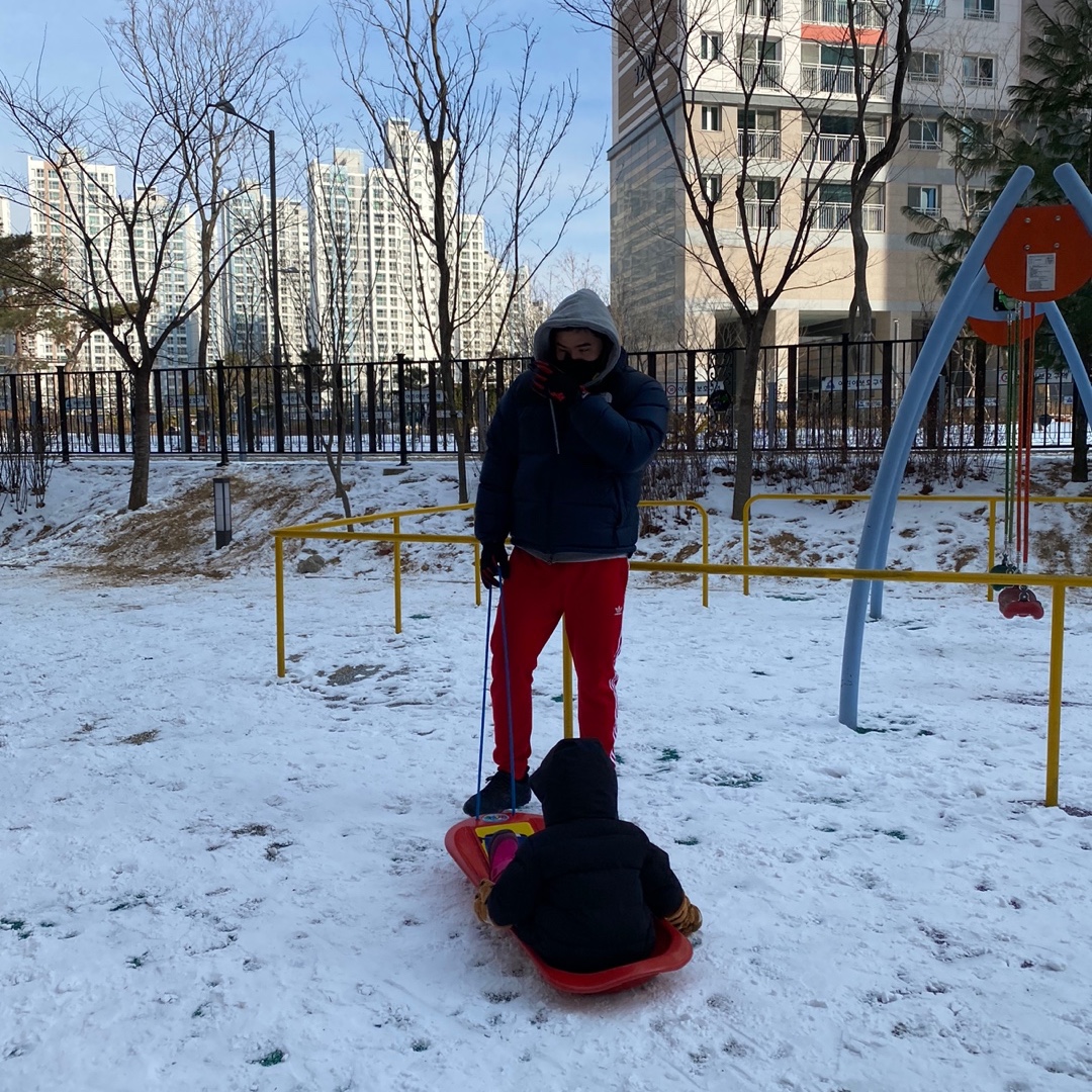 의현조 (@joy_hyun) 님의 게시물 | KREAM