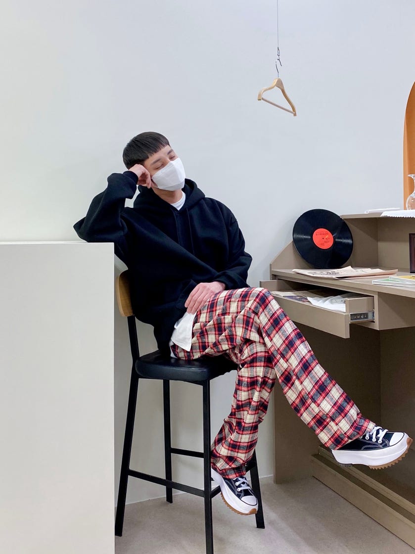 굳셀 건 넓을 호 (@thisis_ho) 님의 게시물 | KREAM