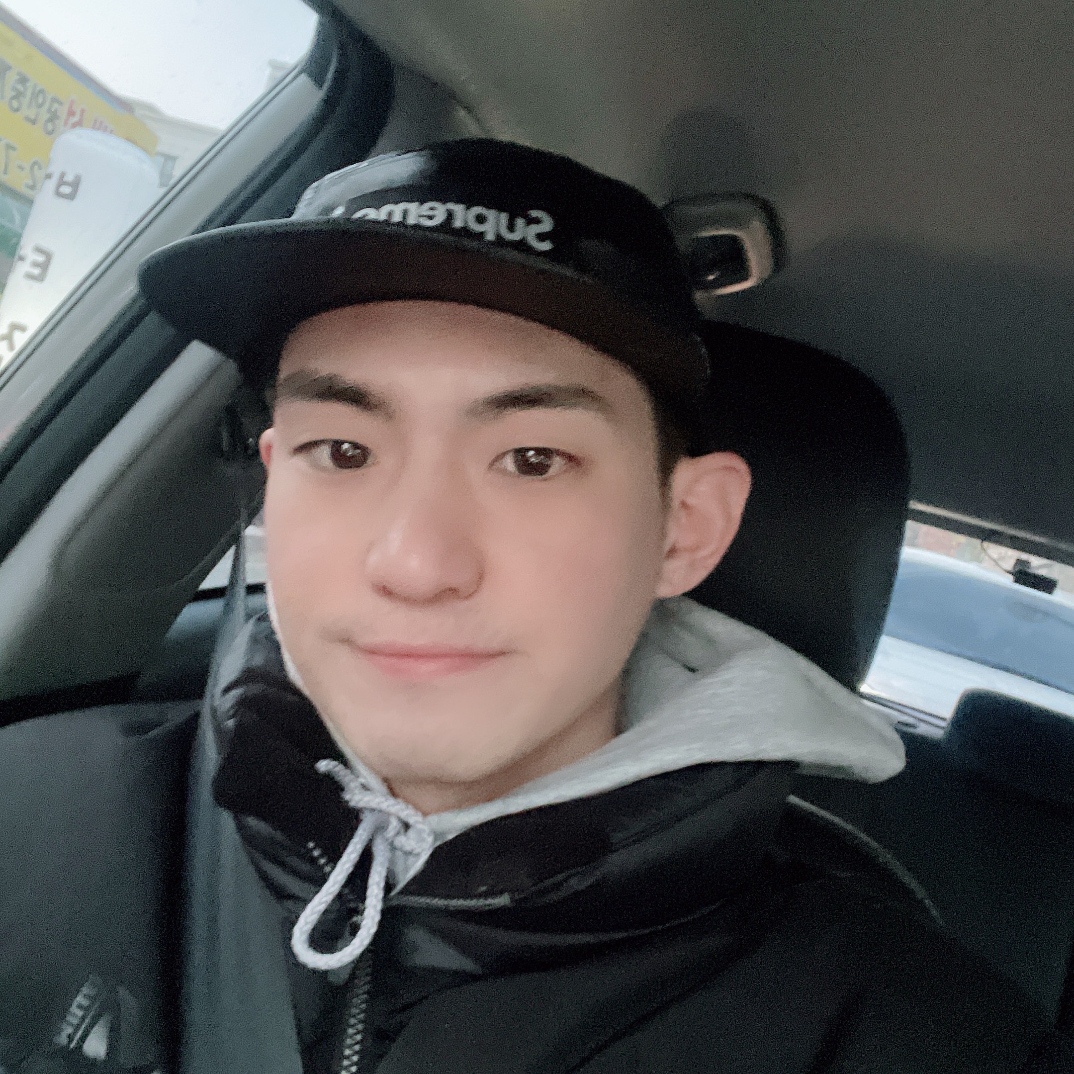 문수 (@moonsu) 님의 게시물 | KREAM