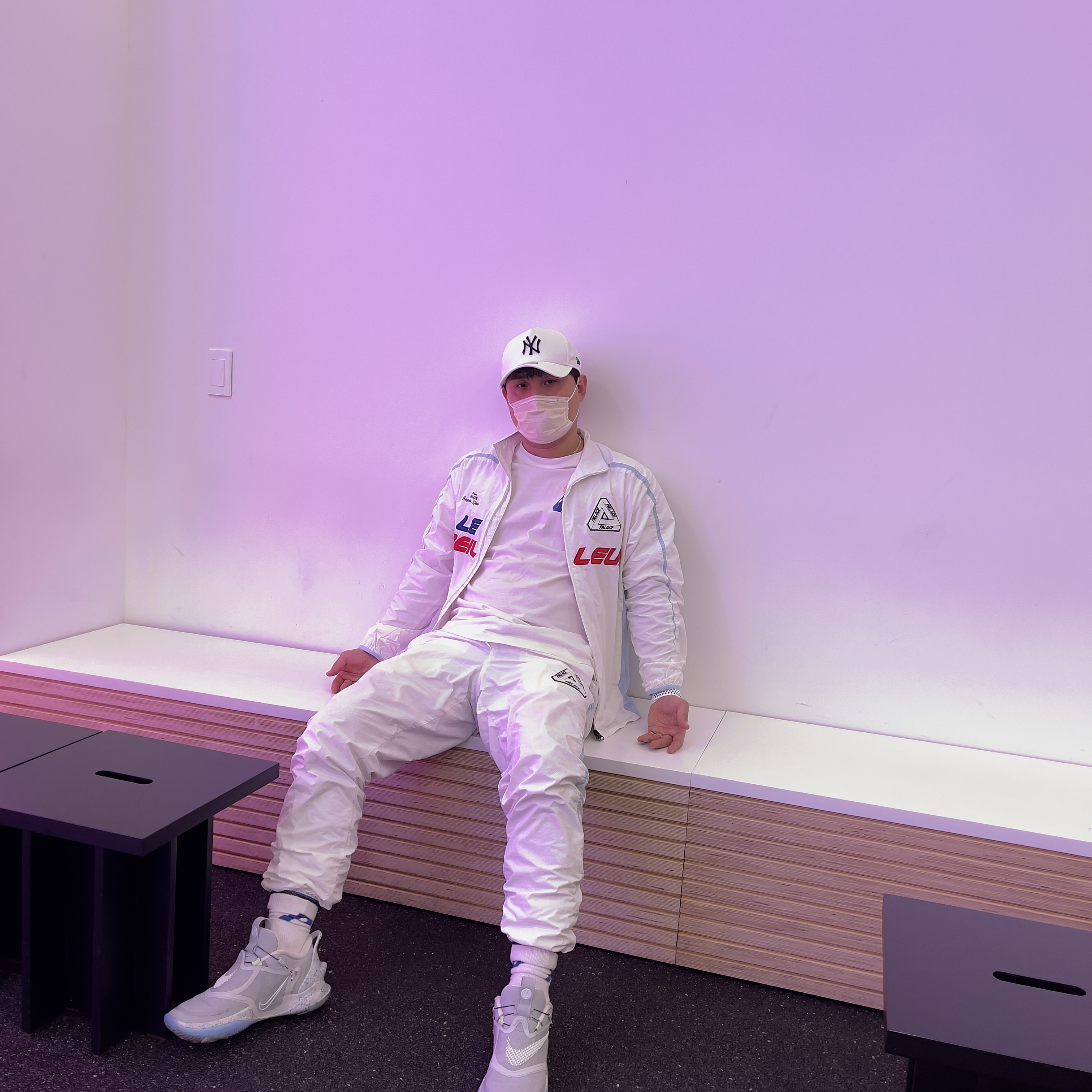 토라🐯 (@tora_) 님의 게시물 | KREAM