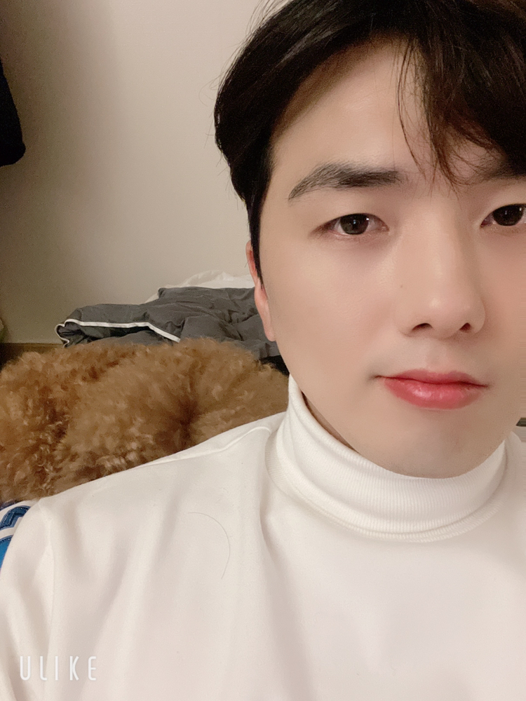 주인 (@nikewb) 님의 게시물 | KREAM