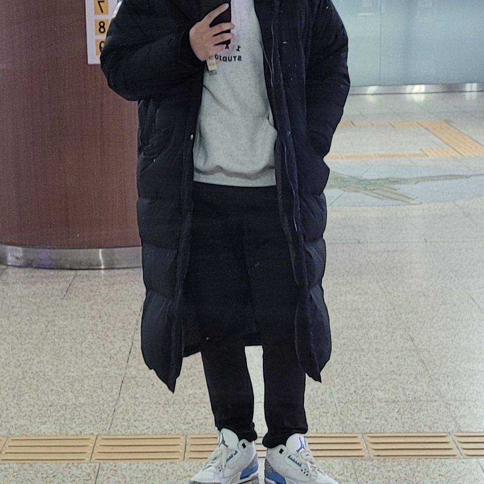 유리한 (@yurihan) 님의 게시물 | KREAM