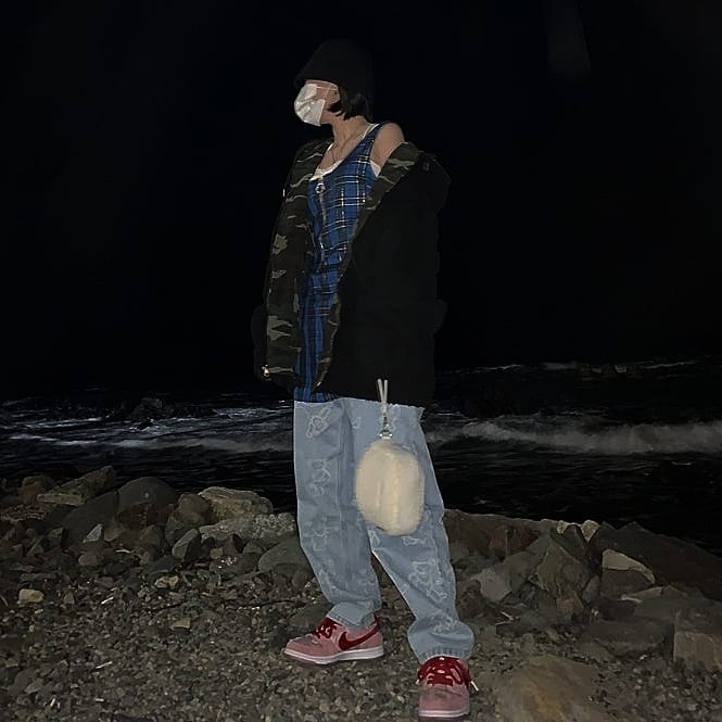 (@ka_y__kkyu) 님의 게시물 | KREAM