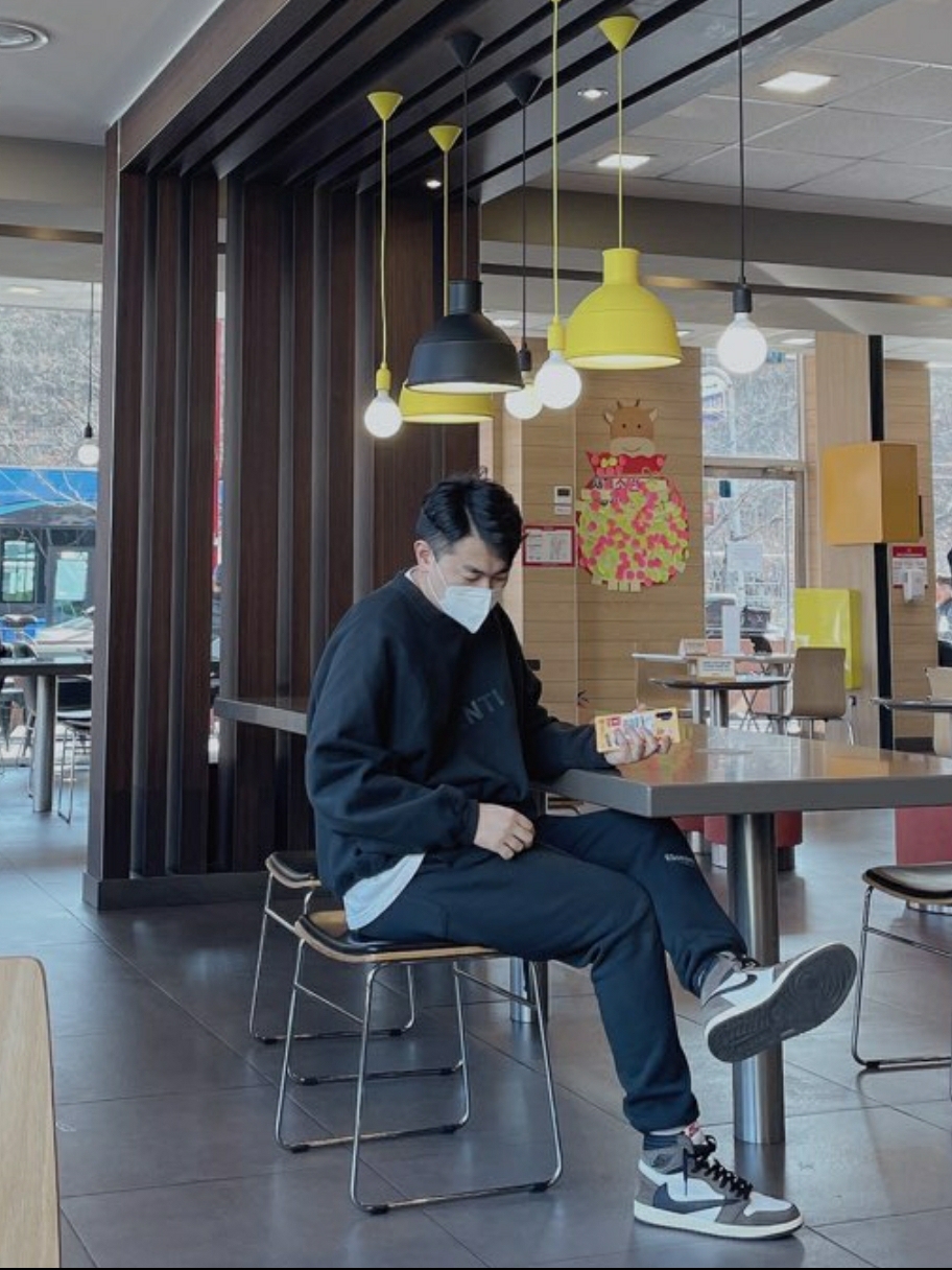 @iam.minseop (@iam.minseop) 님의 게시물 | KREAM