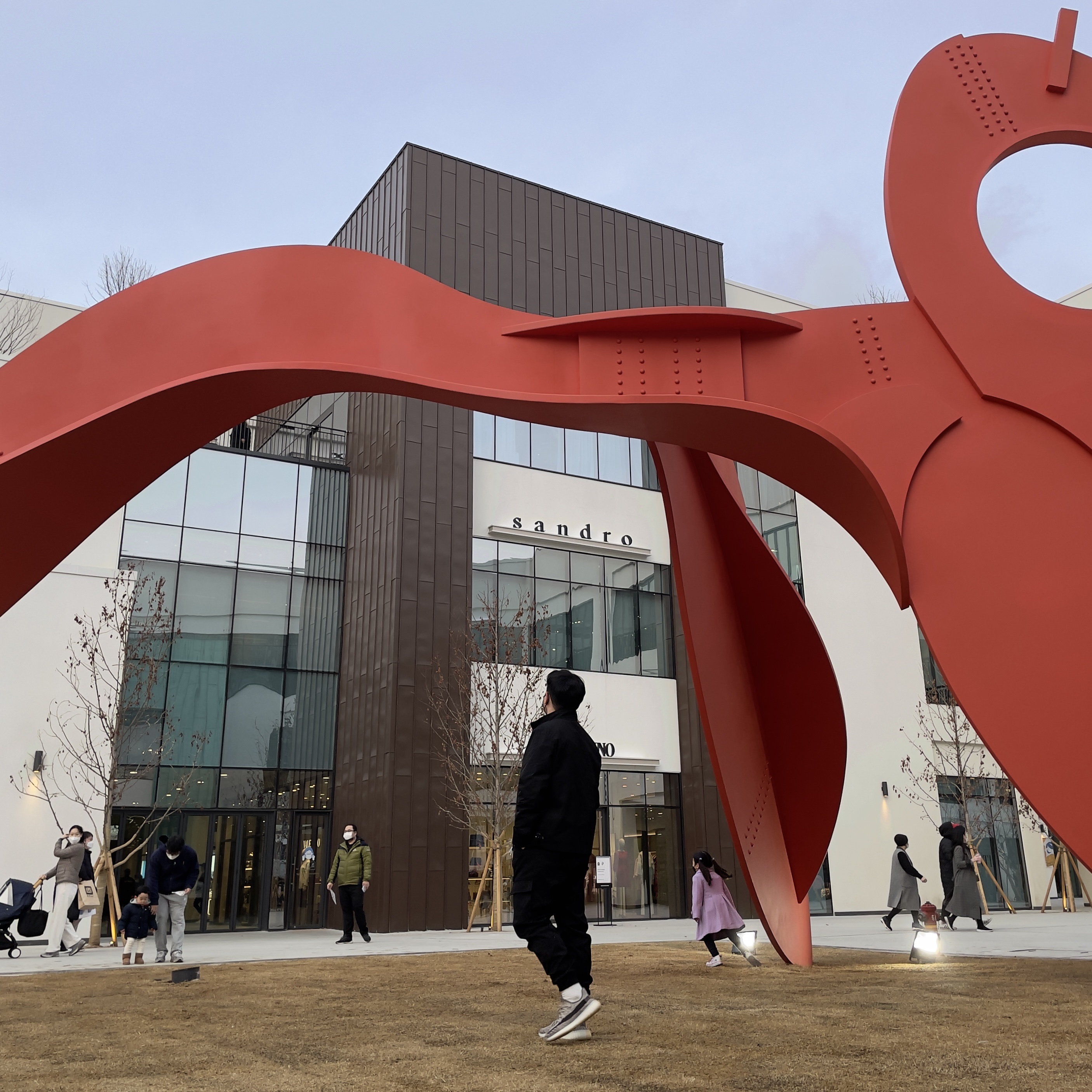 ockera (@ockera) 님의 게시물 | KREAM