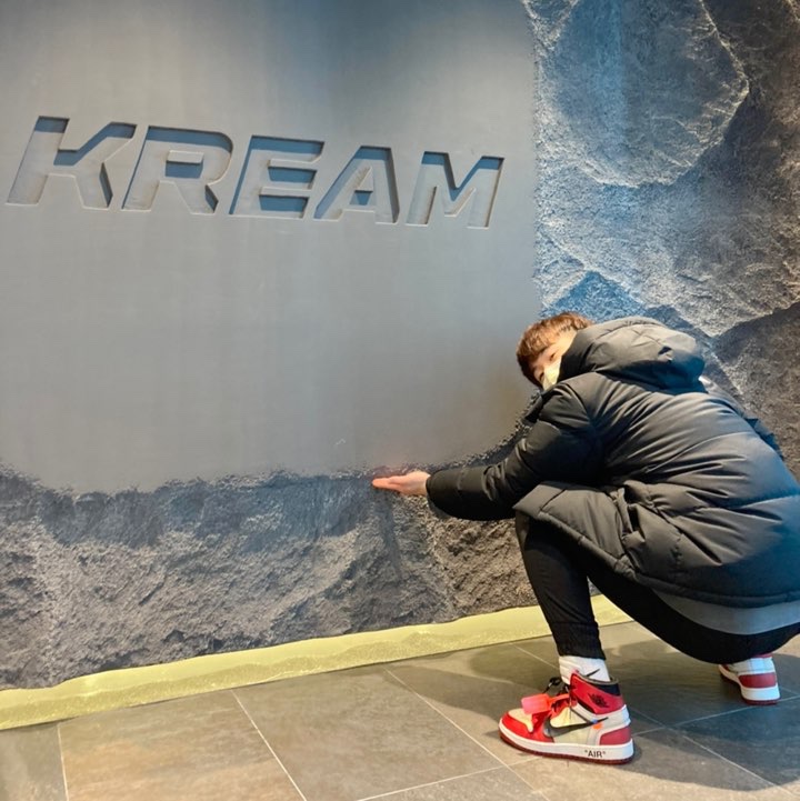 난바 (@osaka) 님의 게시물 | KREAM