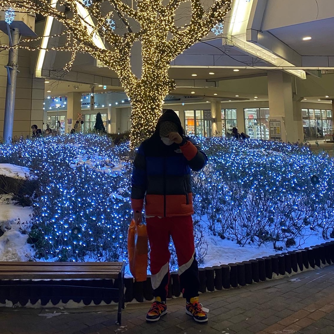 후야 (@hoo_oo) 님의 게시물 | KREAM