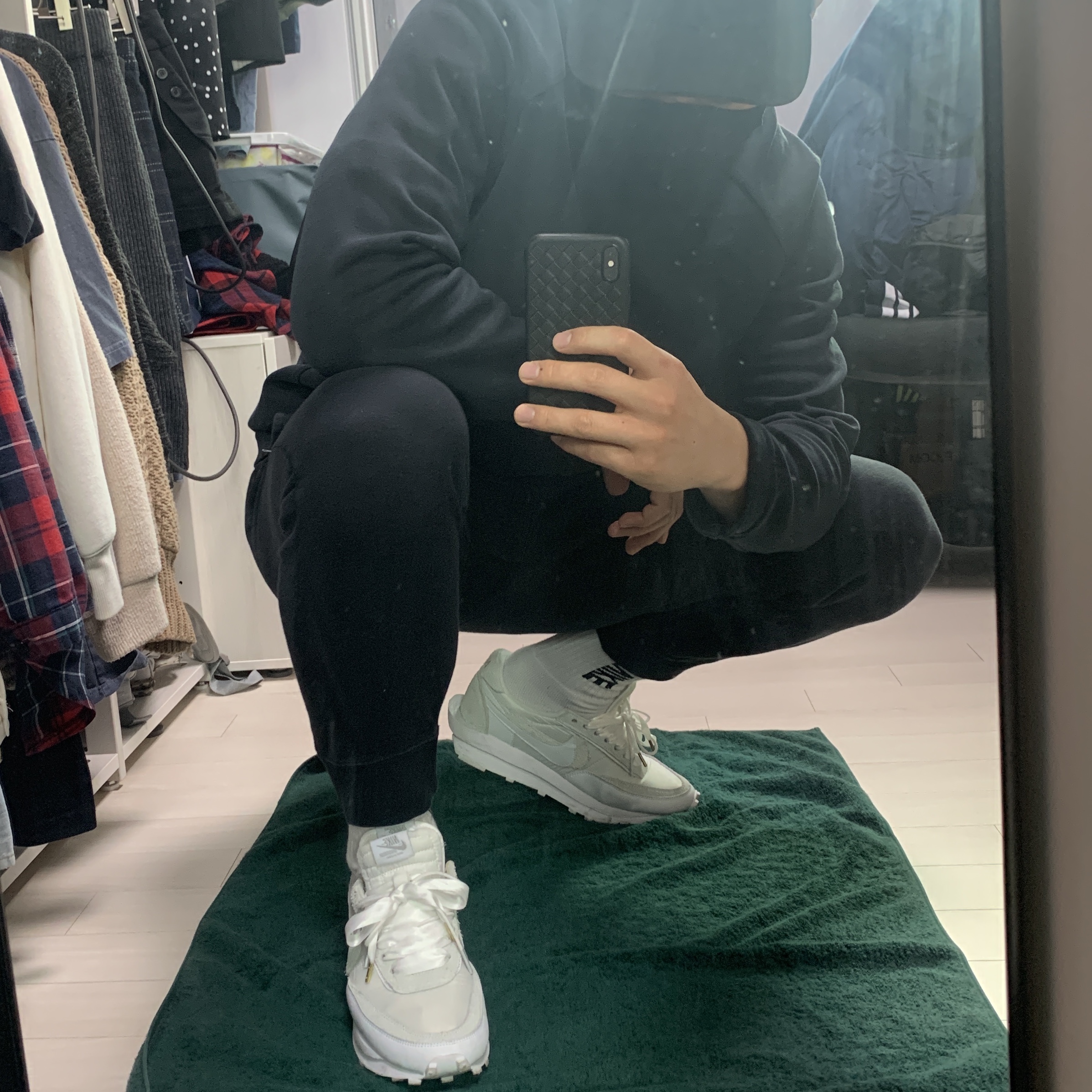 시온 (@zion_) 님의 게시물 | KREAM